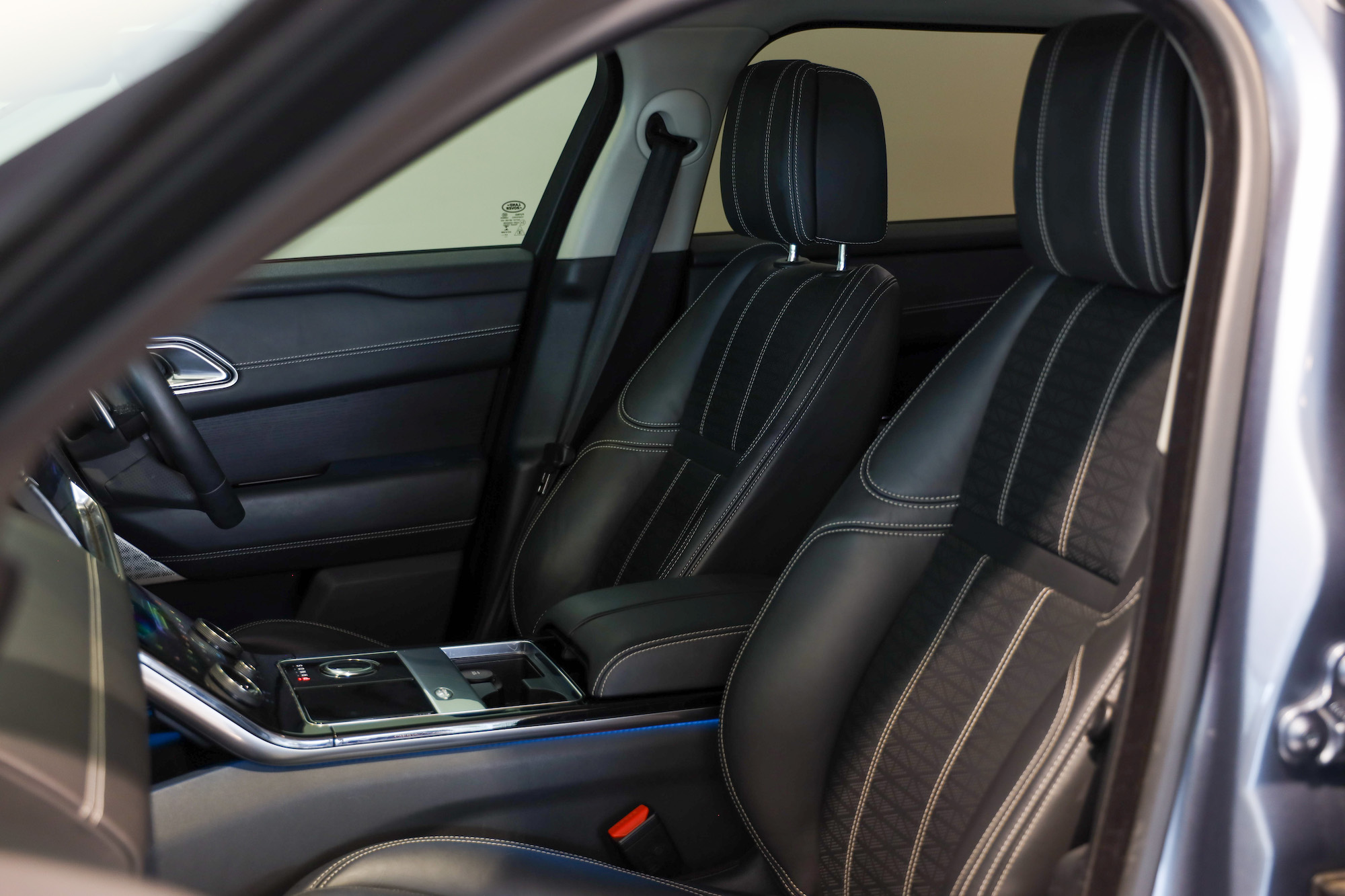 2018 RANGE ROVER VELAR R-DYNAMIC HSE P380