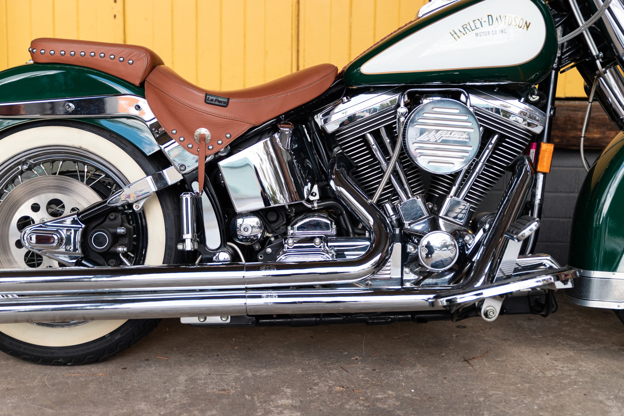 1995 HARLEY DAVIDSON HERITAGE NOSTALGIA SOFTAIL for sale by auction in ...