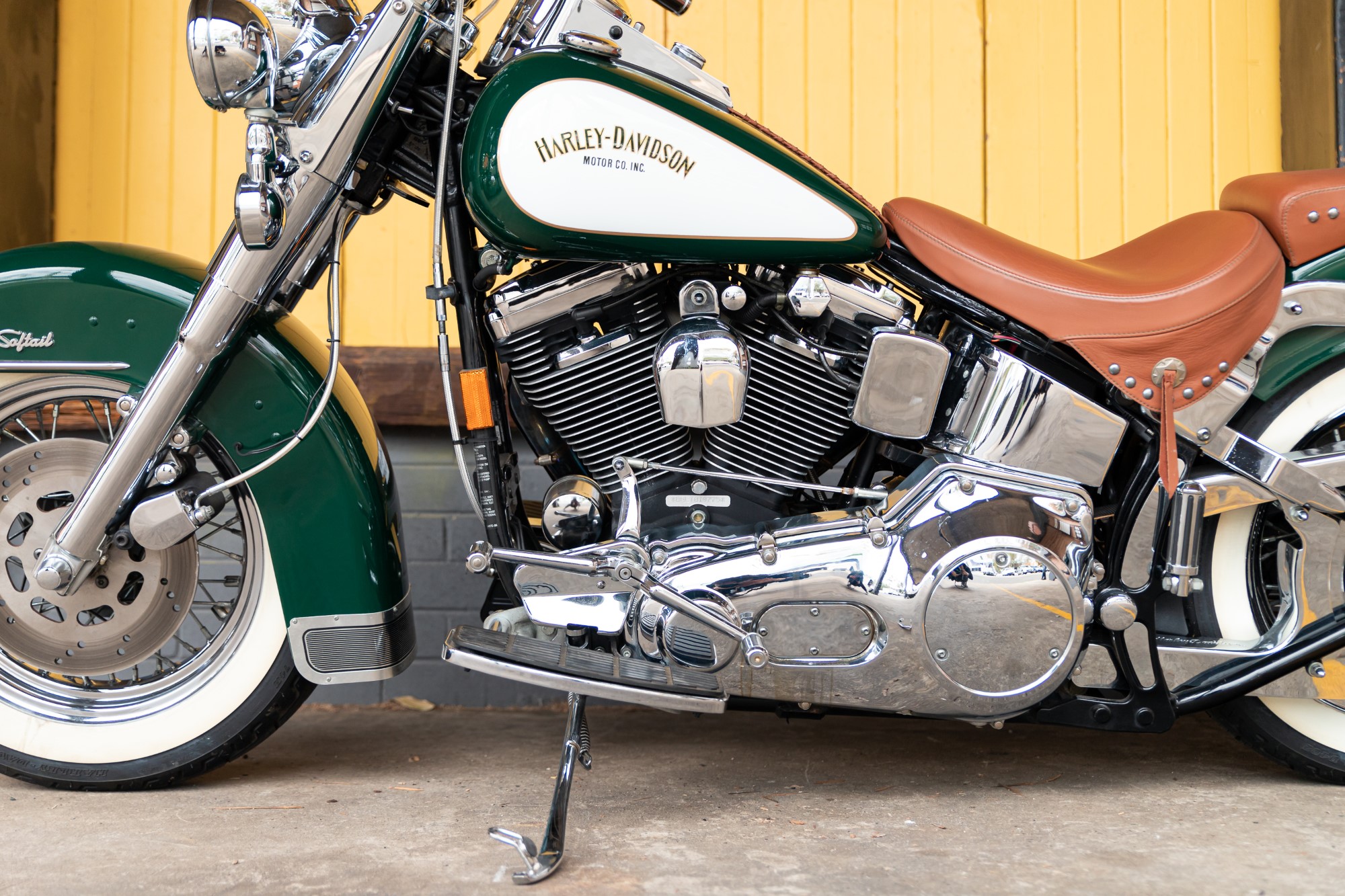 1995 HARLEY DAVIDSON HERITAGE NOSTALGIA SOFTAIL for sale by auction in ...