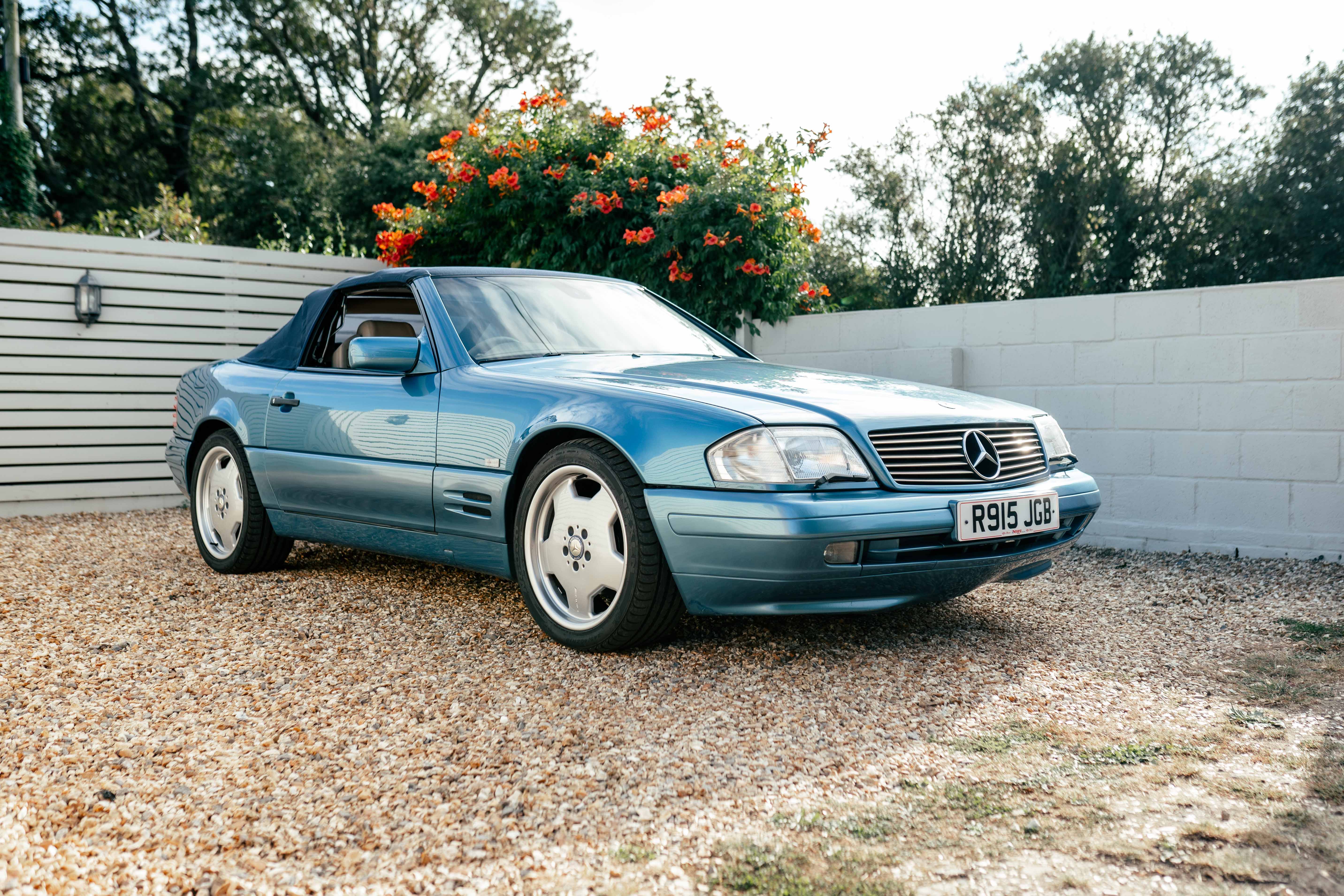 1998 MERCEDES-BENZ (R129) SL320 for sale by auction in Lymington ...