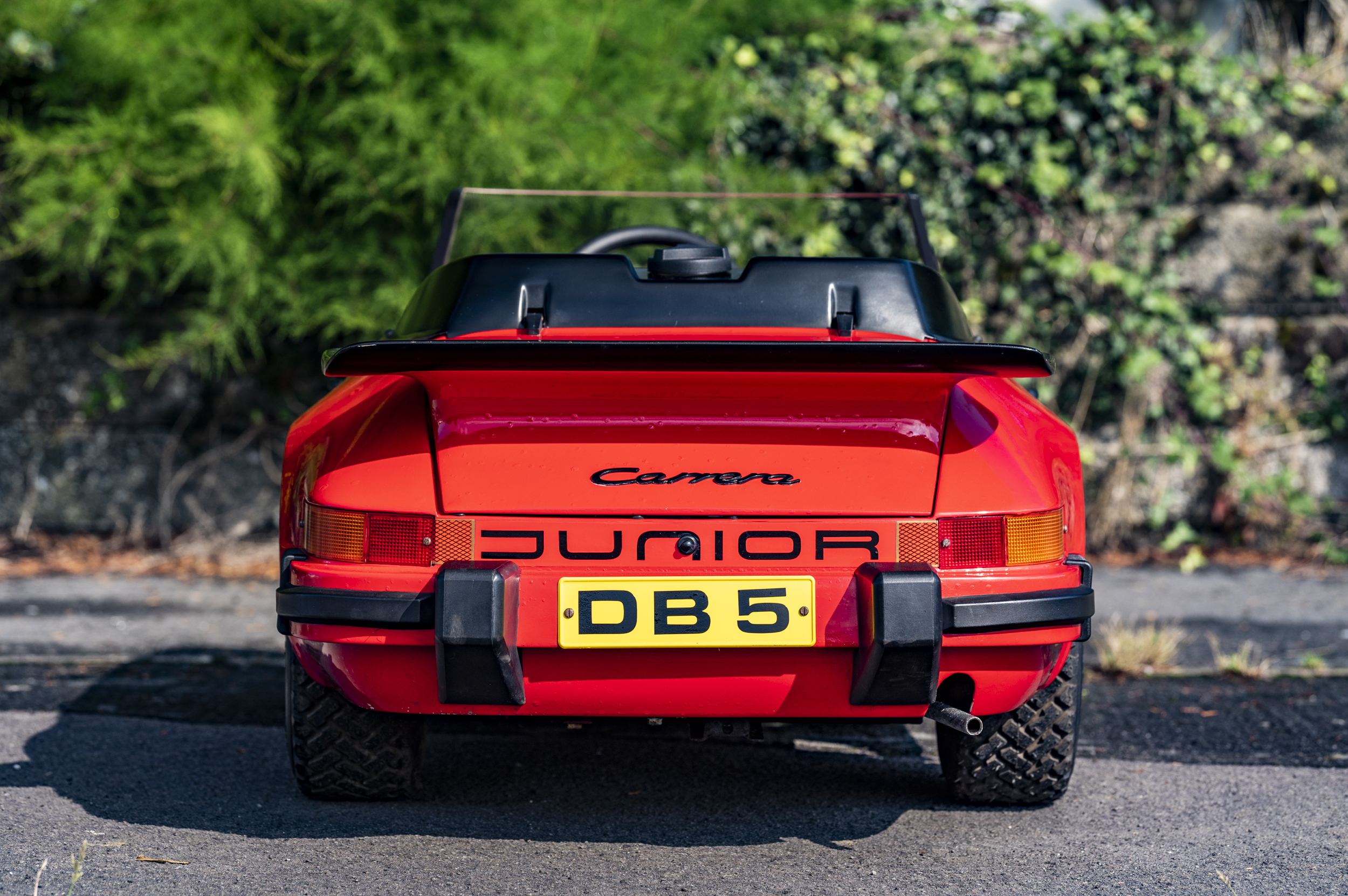 PORSCHE 911 CARRERA JUNIOR CHILDREN'S CAR