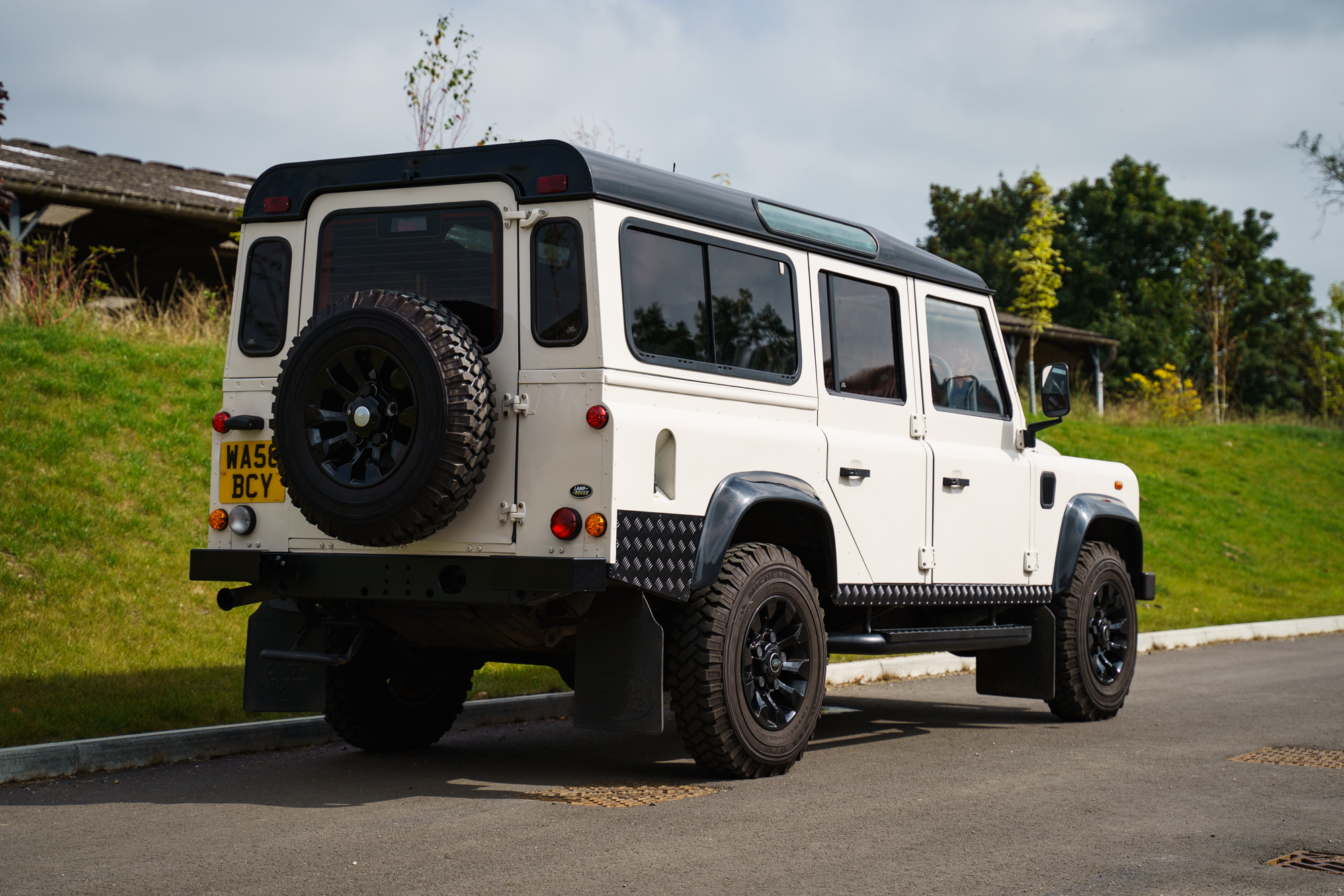 2009 LAND ROVER DEFENDER 110 XS