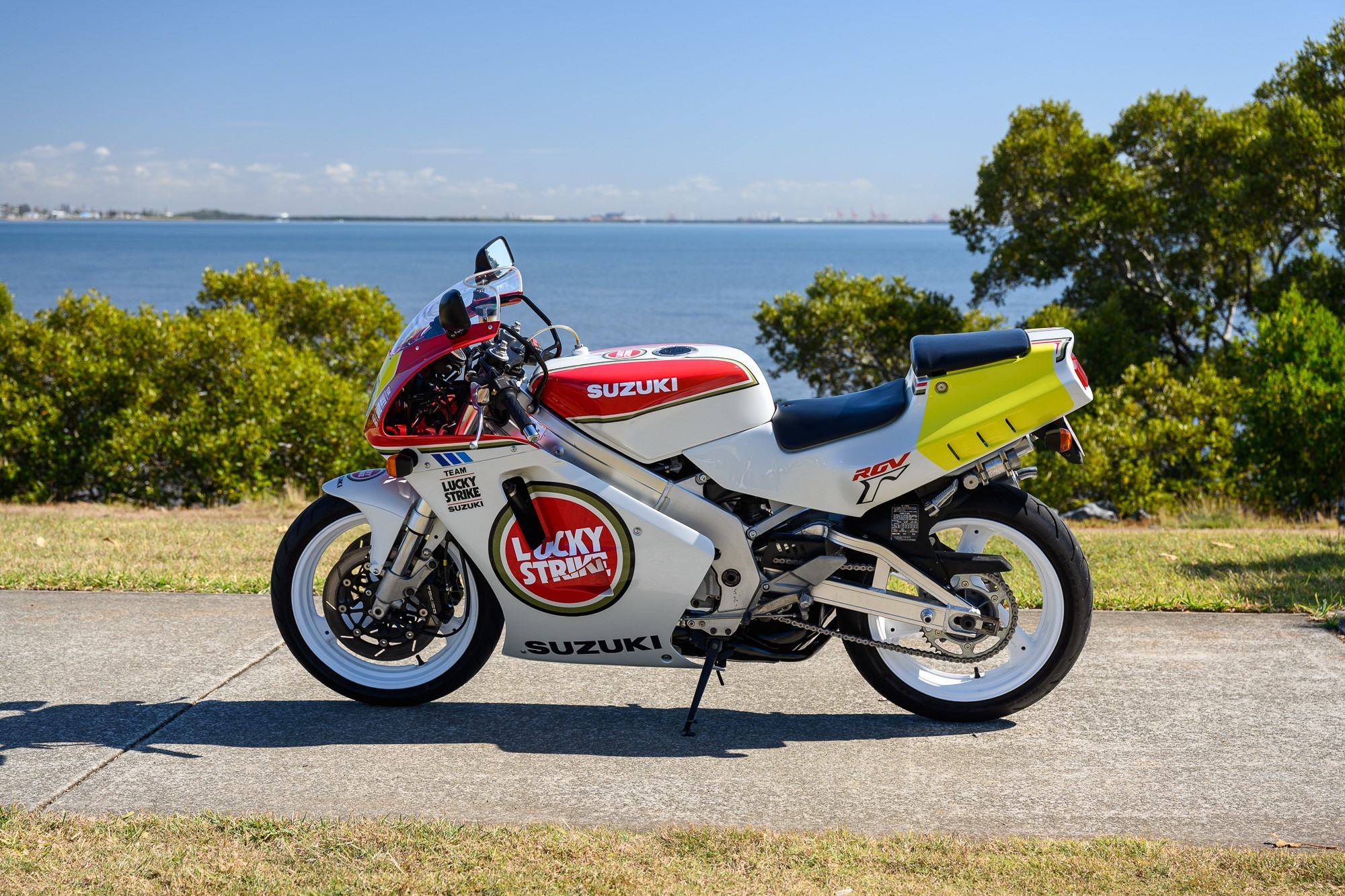 1990 SUZUKI RGV250 VJ22 for sale by auction in Brisbane, Queensland ...