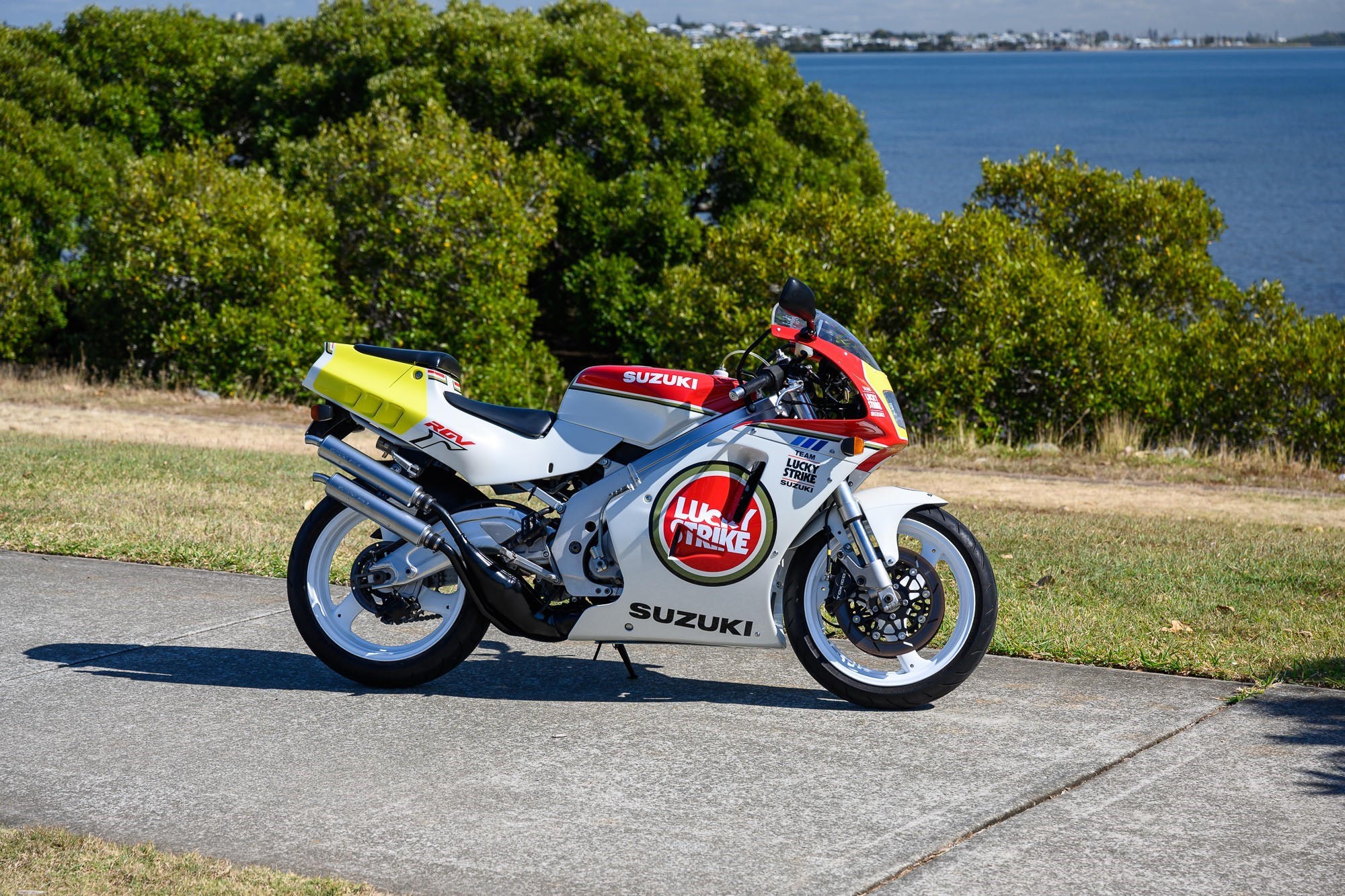 1990 SUZUKI RGV250 VJ22 for sale by auction in Brisbane, Queensland ...