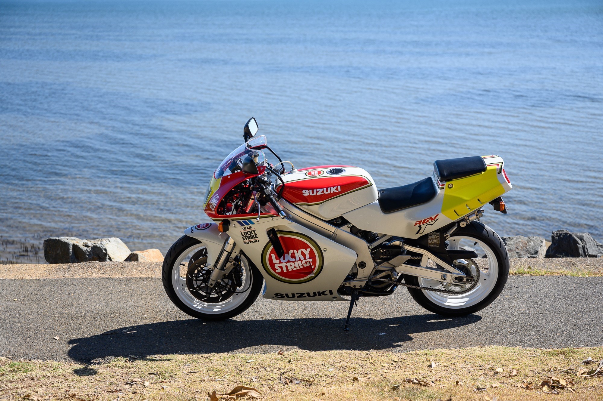 1990 SUZUKI RGV250 VJ22 for sale by auction in Brisbane, Queensland ...