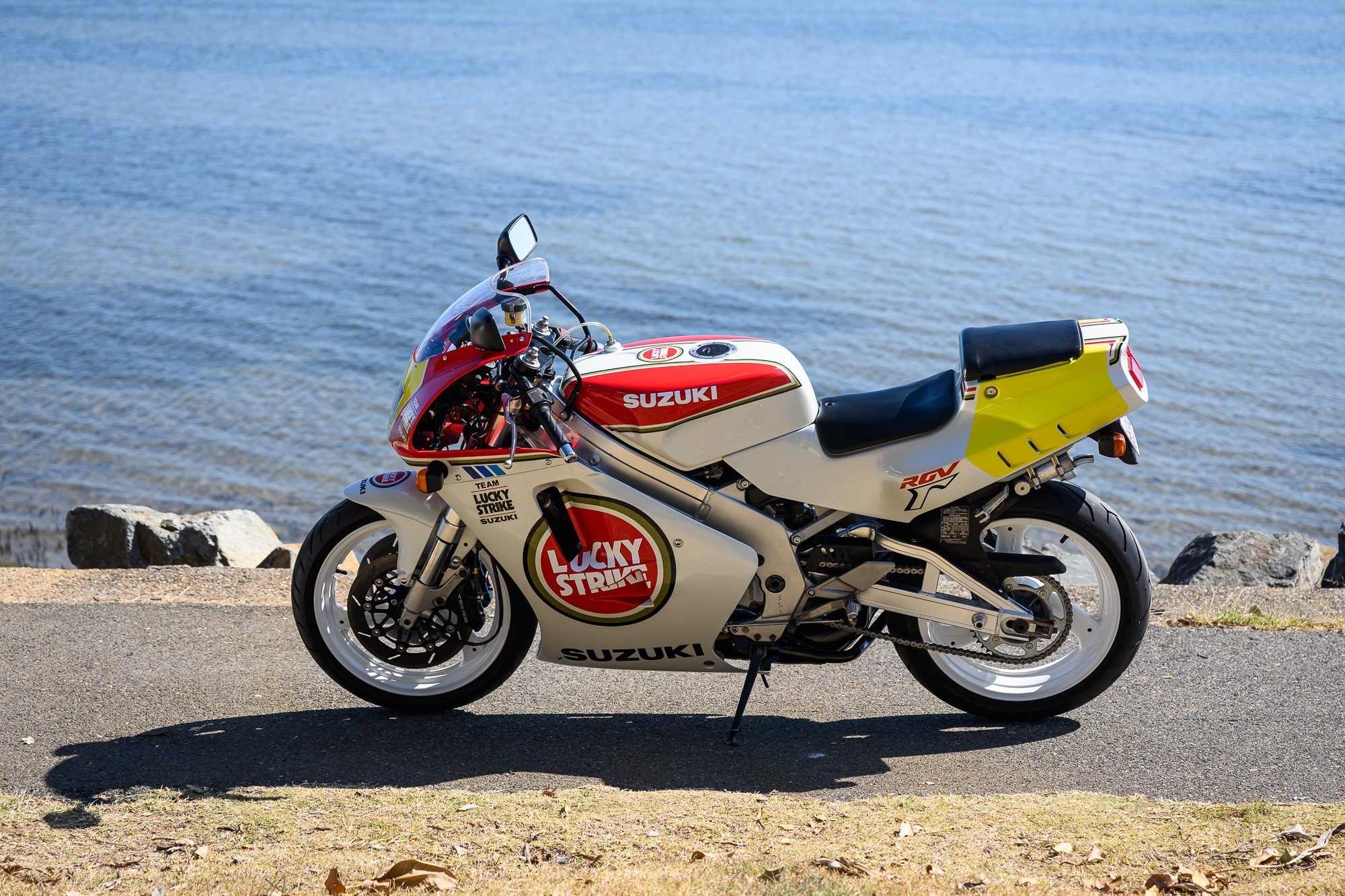 1990 SUZUKI RGV250 VJ22 for sale by auction in Brisbane, Queensland ...