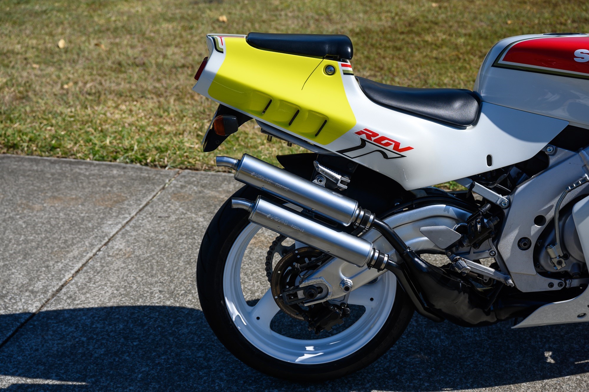 1990 SUZUKI RGV250 VJ22 for sale by auction in Brisbane, Queensland ...