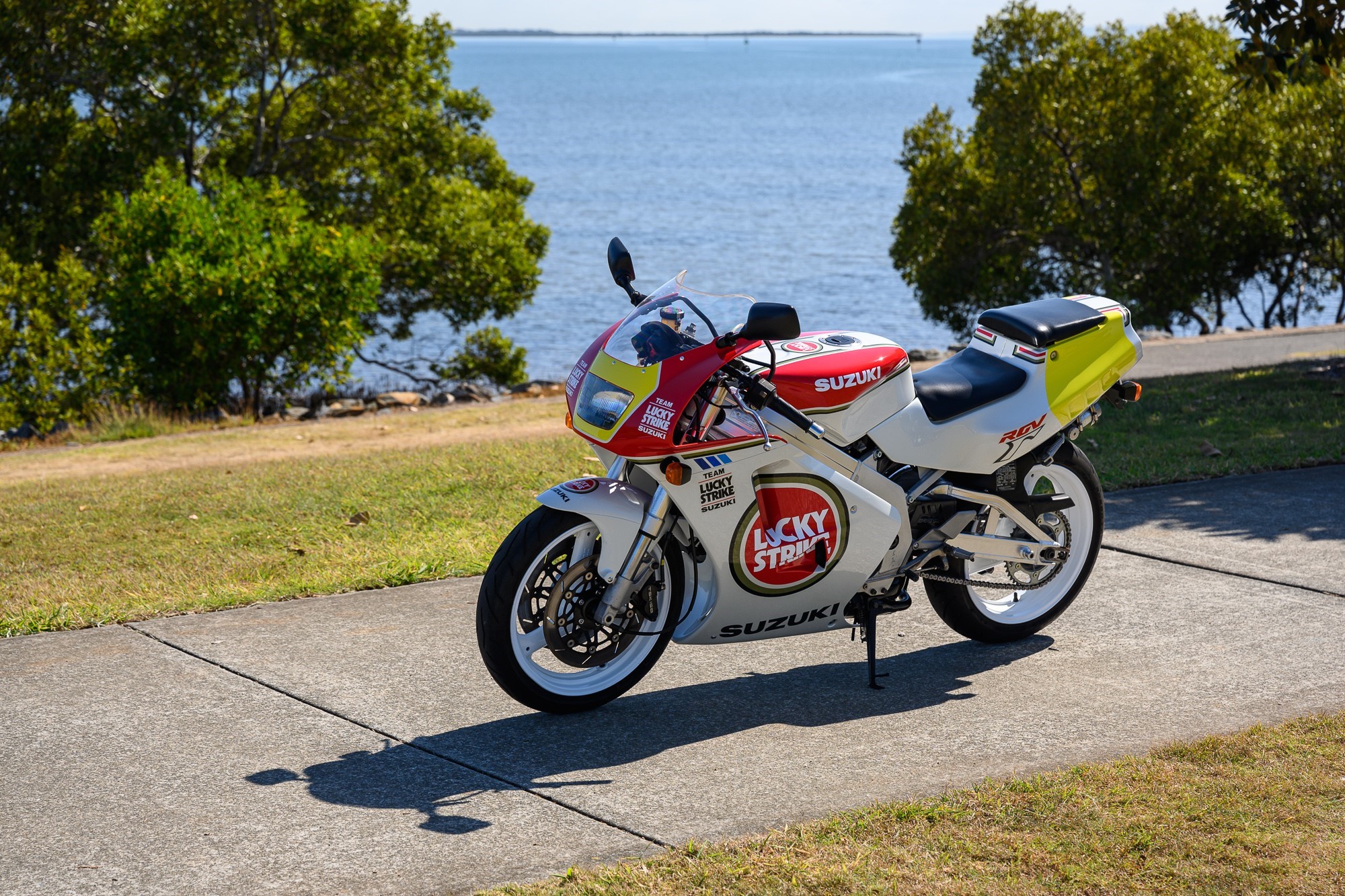 1990 SUZUKI RGV250 VJ22 for sale by auction in Brisbane, Queensland ...