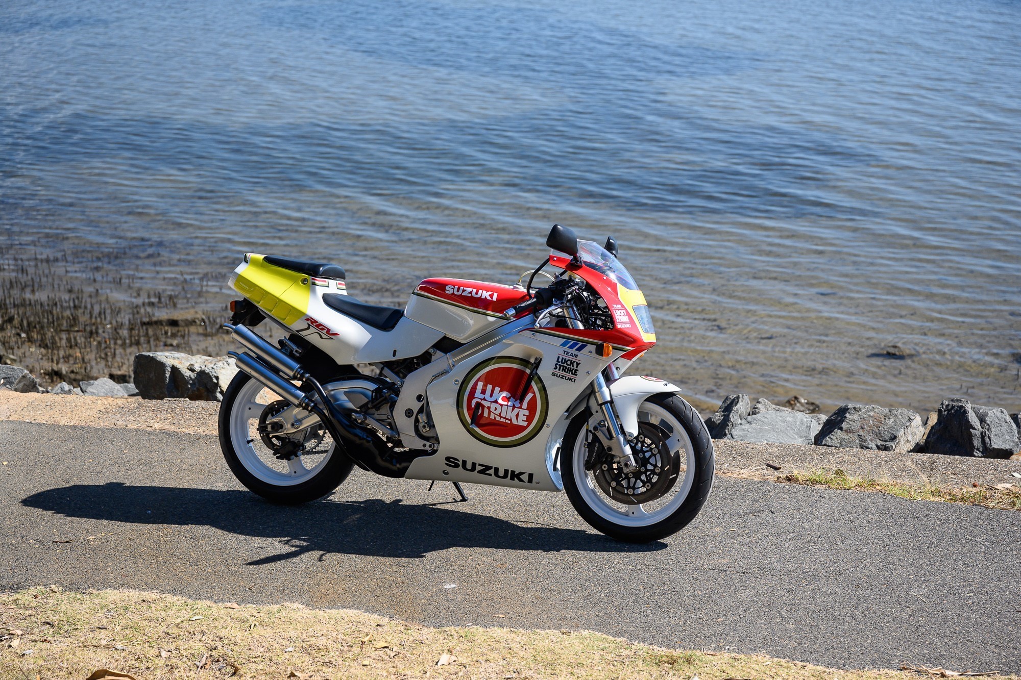 1990 SUZUKI RGV250 VJ22 for sale by auction in Brisbane, Queensland ...