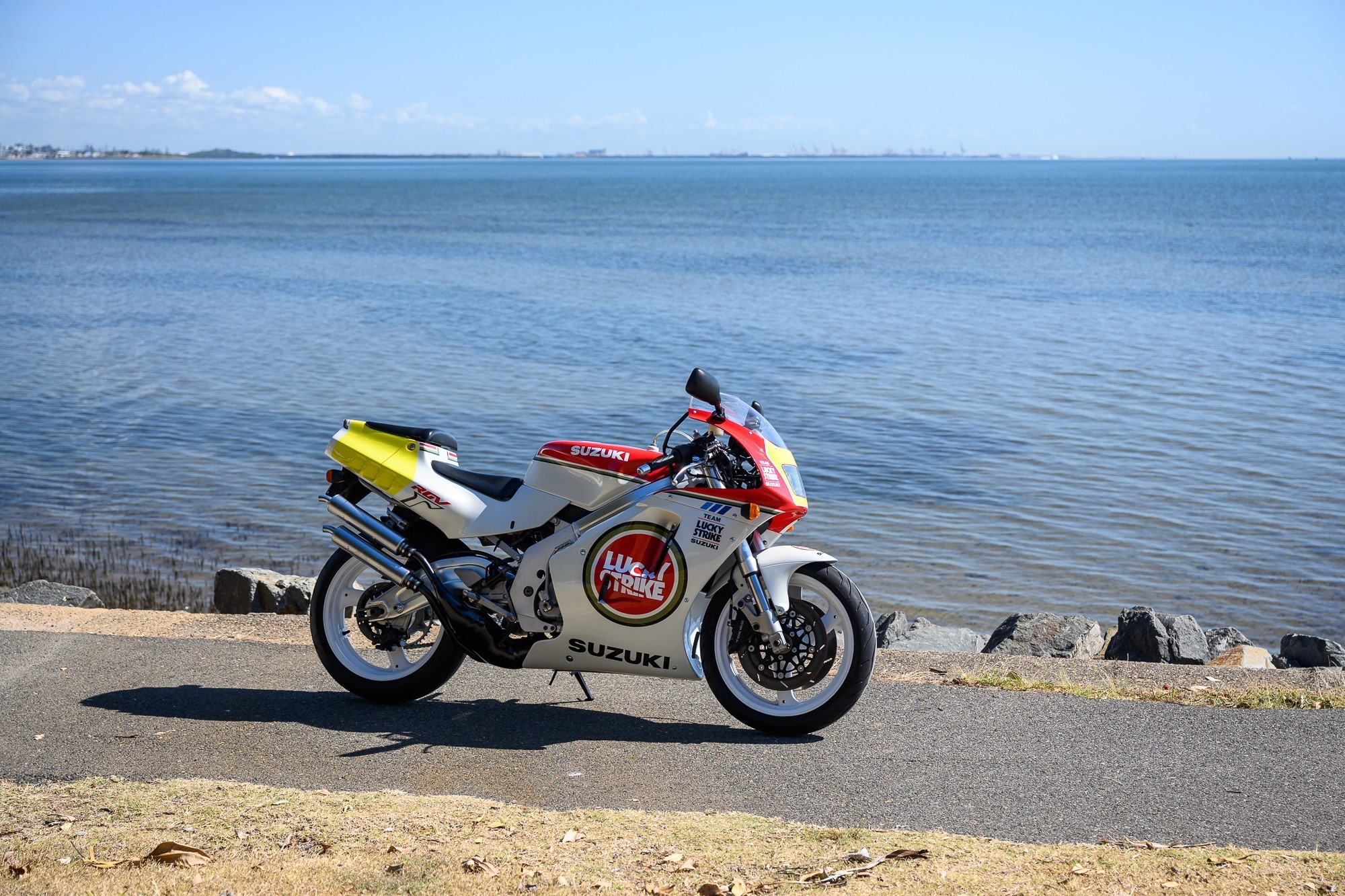 1990 SUZUKI RGV250 VJ22 for sale by auction in Brisbane, Queensland ...