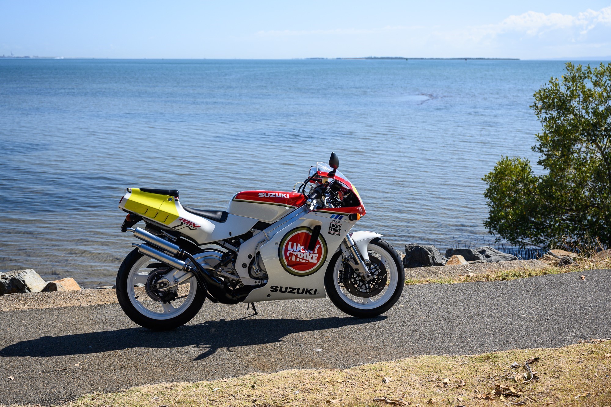 1990 SUZUKI RGV250 VJ22 for sale by auction in Brisbane, Queensland ...