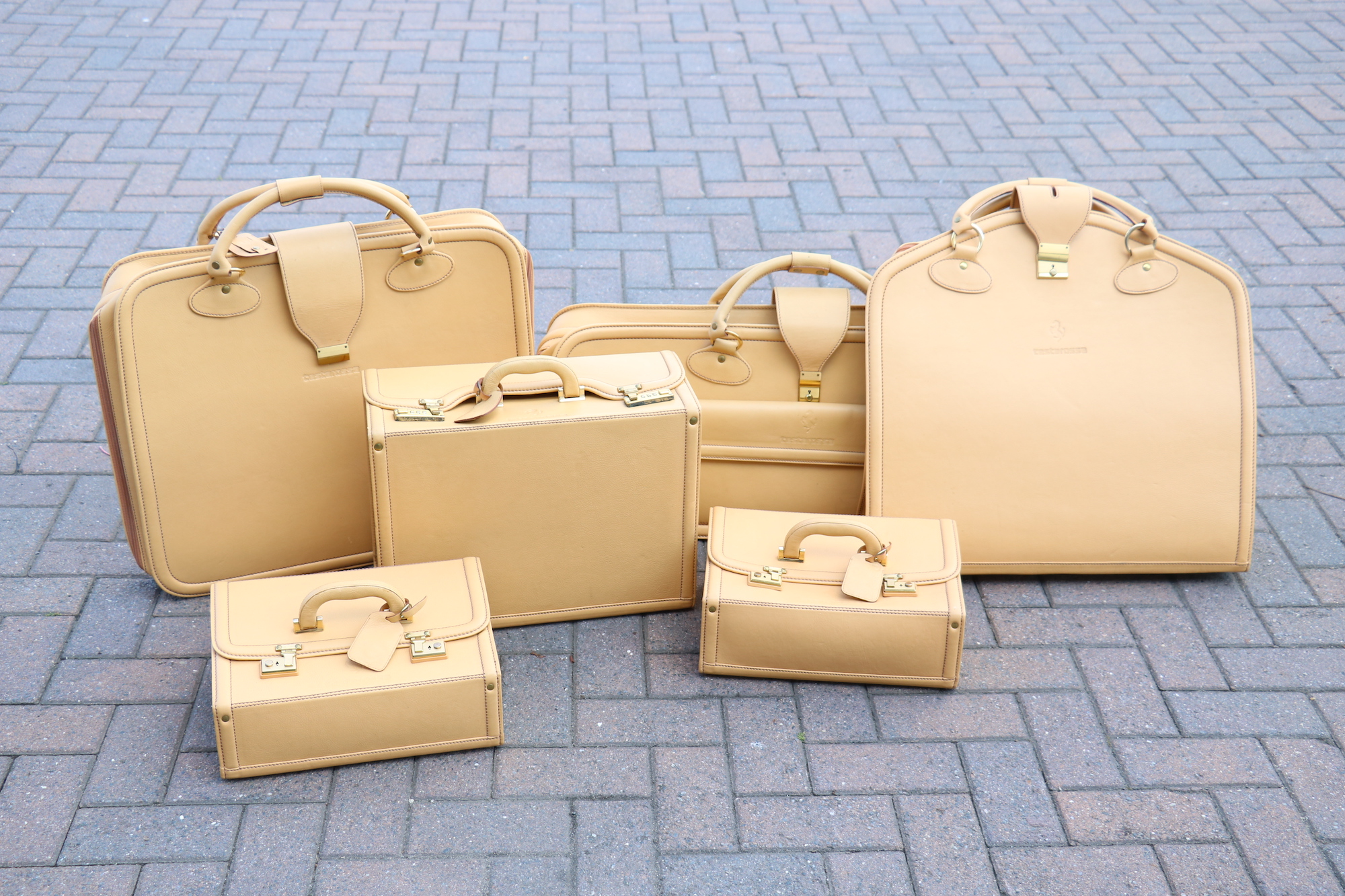 SCHEDONI LUGGAGE FOR FERRARI TESTAROSSA - FULL SET