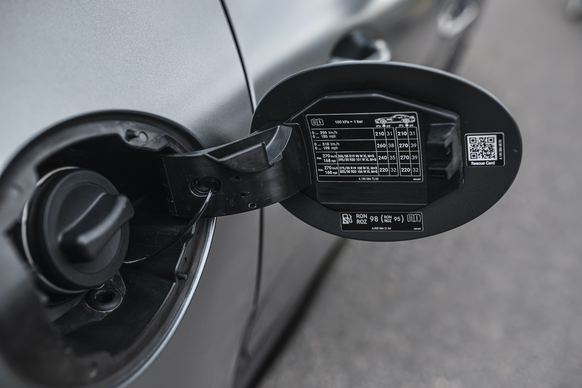 2018 MERCEDES-AMG GT R