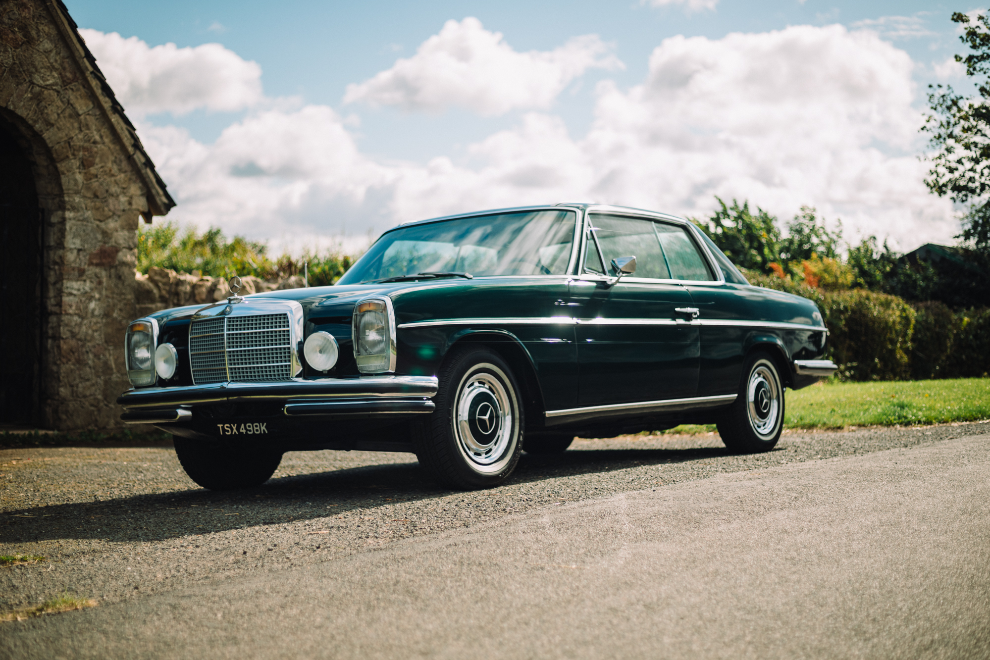 1972 MERCEDES-BENZ (W114) 250 CE for sale by auction in Osgathorpe ...
