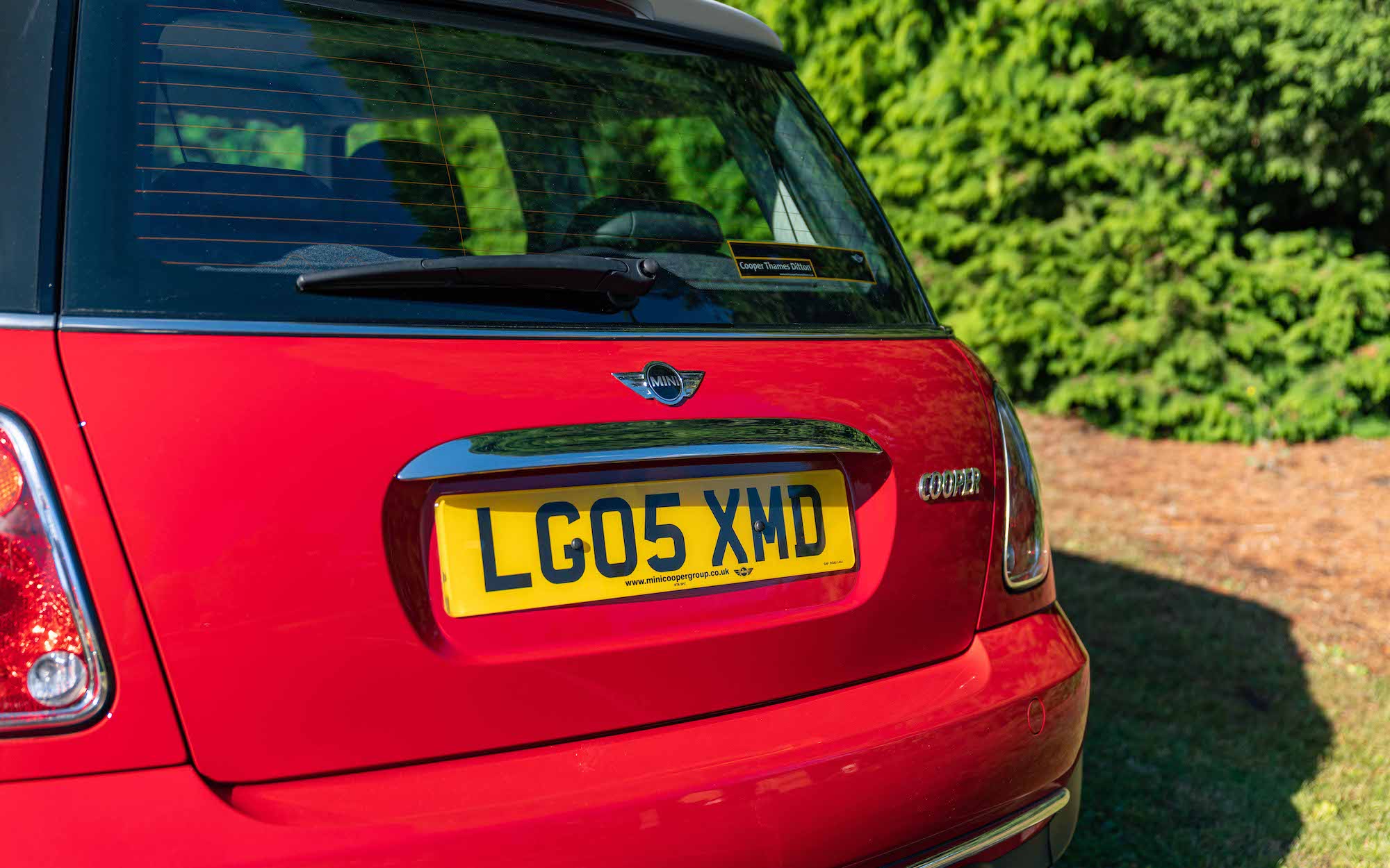 2004 MINI COOPER - RUGBY WORLD CUP EDITION – 1 of 5 - 59 MILES