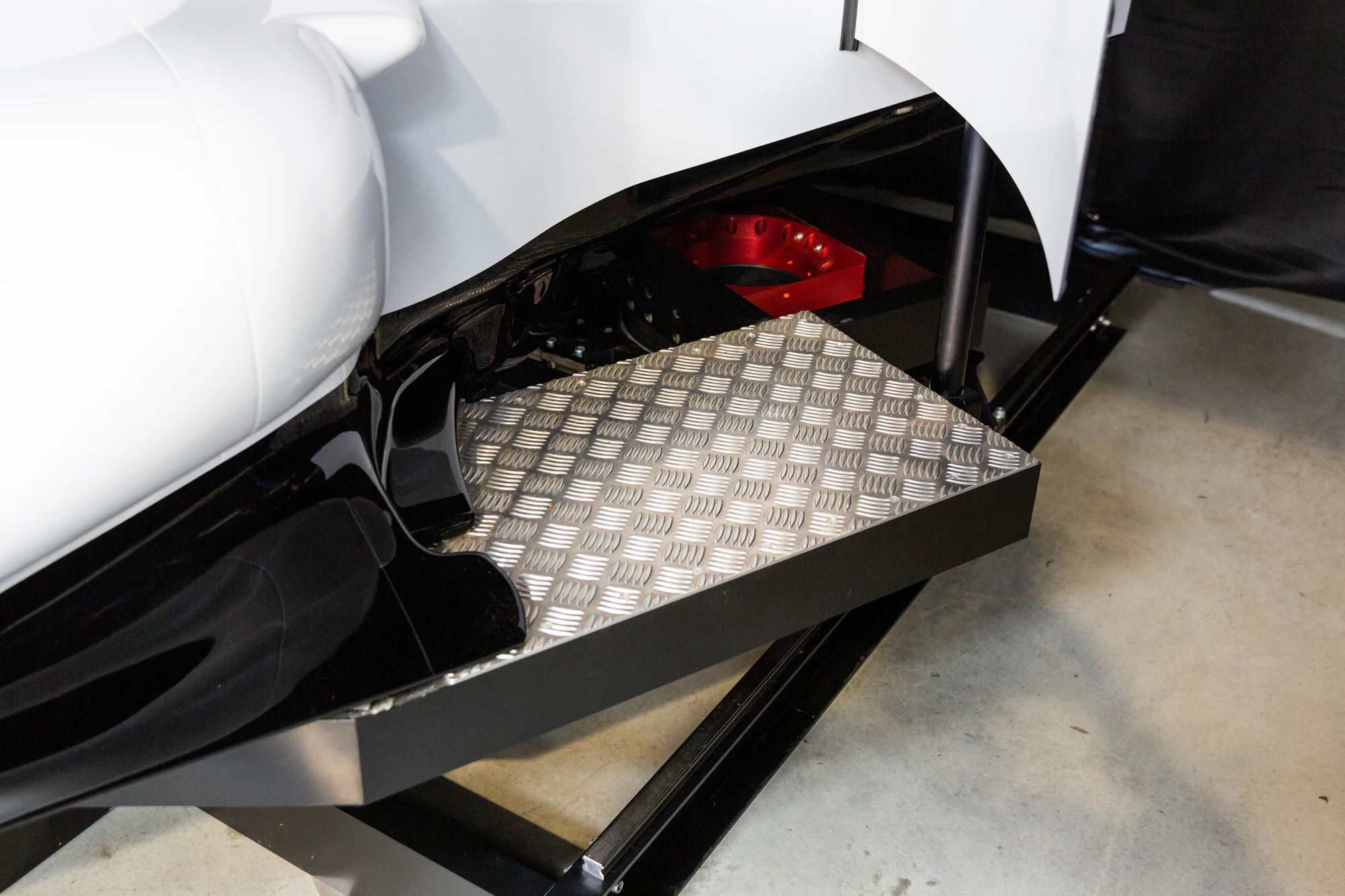 BRD SIMCELL AND V1-500 MOTION SIMULATOR - PRO DRIVER TRAINER
