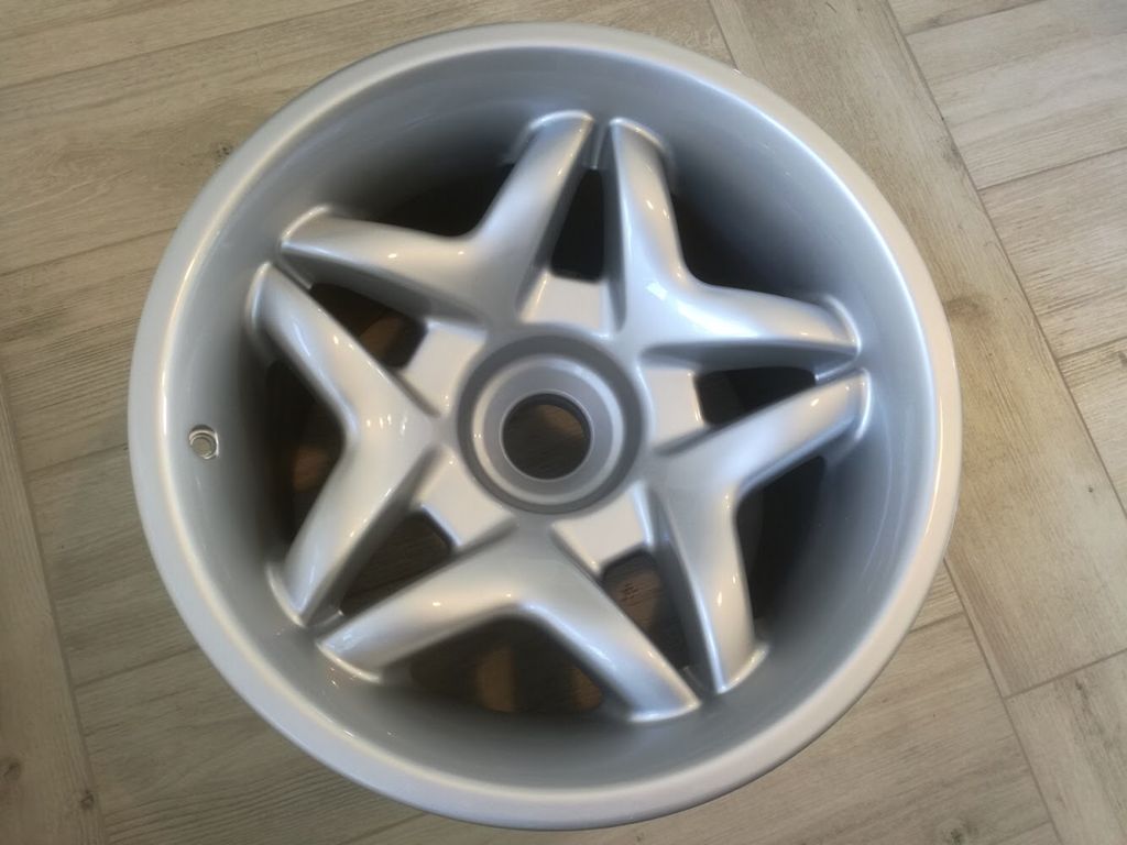 FERRARI F50 MAGNESIUM REAR WHEEL