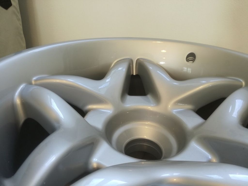 FERRARI F50 MAGNESIUM REAR WHEEL for sale by auction in Ventimiglia, Italy