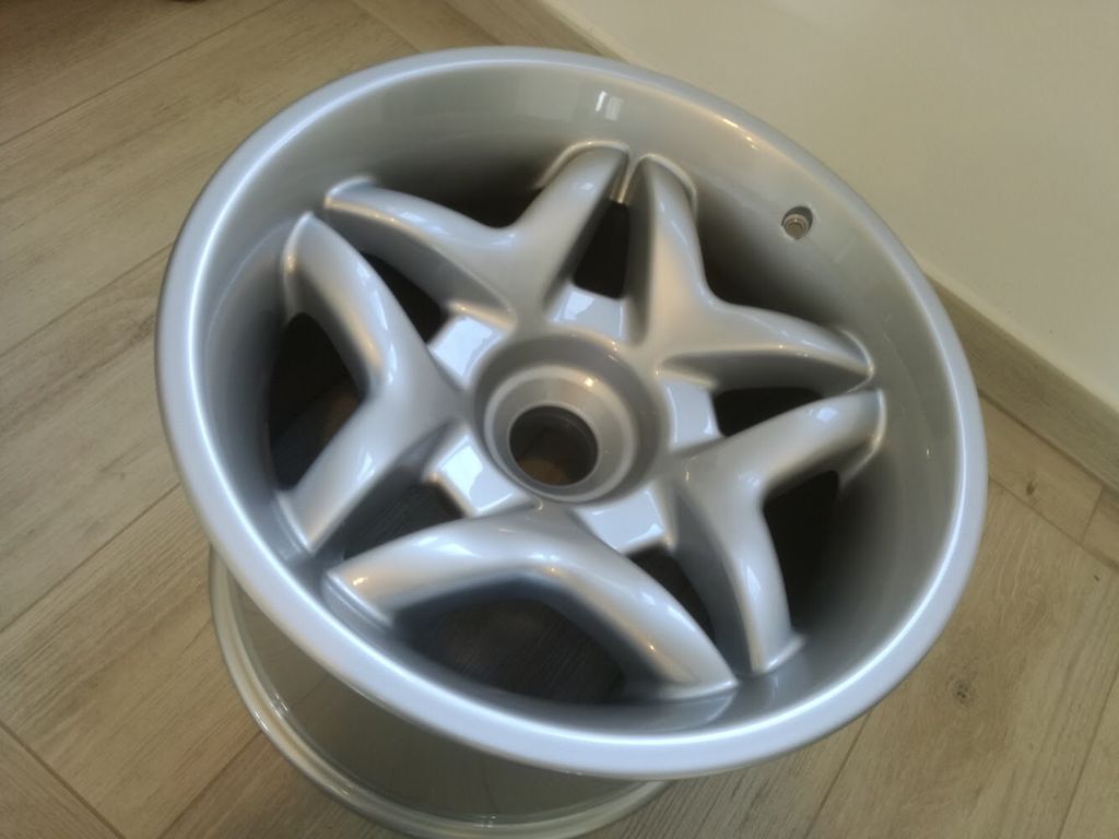 FERRARI F50 MAGNESIUM REAR WHEEL