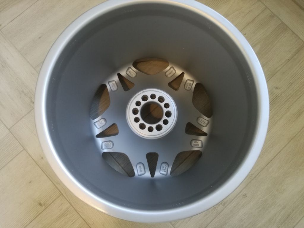 FERRARI F50 MAGNESIUM REAR WHEEL