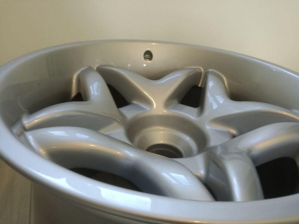 FERRARI F50 MAGNESIUM REAR WHEEL