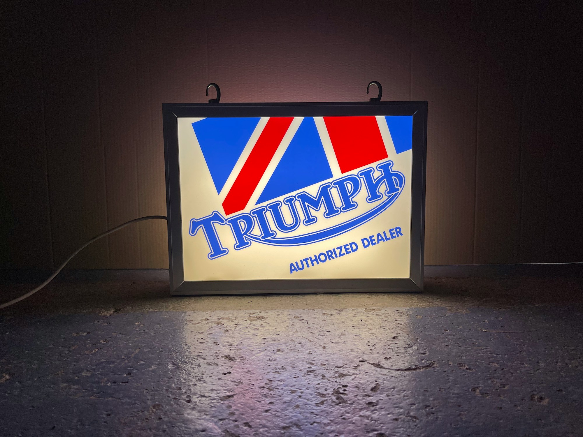 TRIUMPH DOUBLE SIDED ILLUMINATED DEALERSHIP SIGN