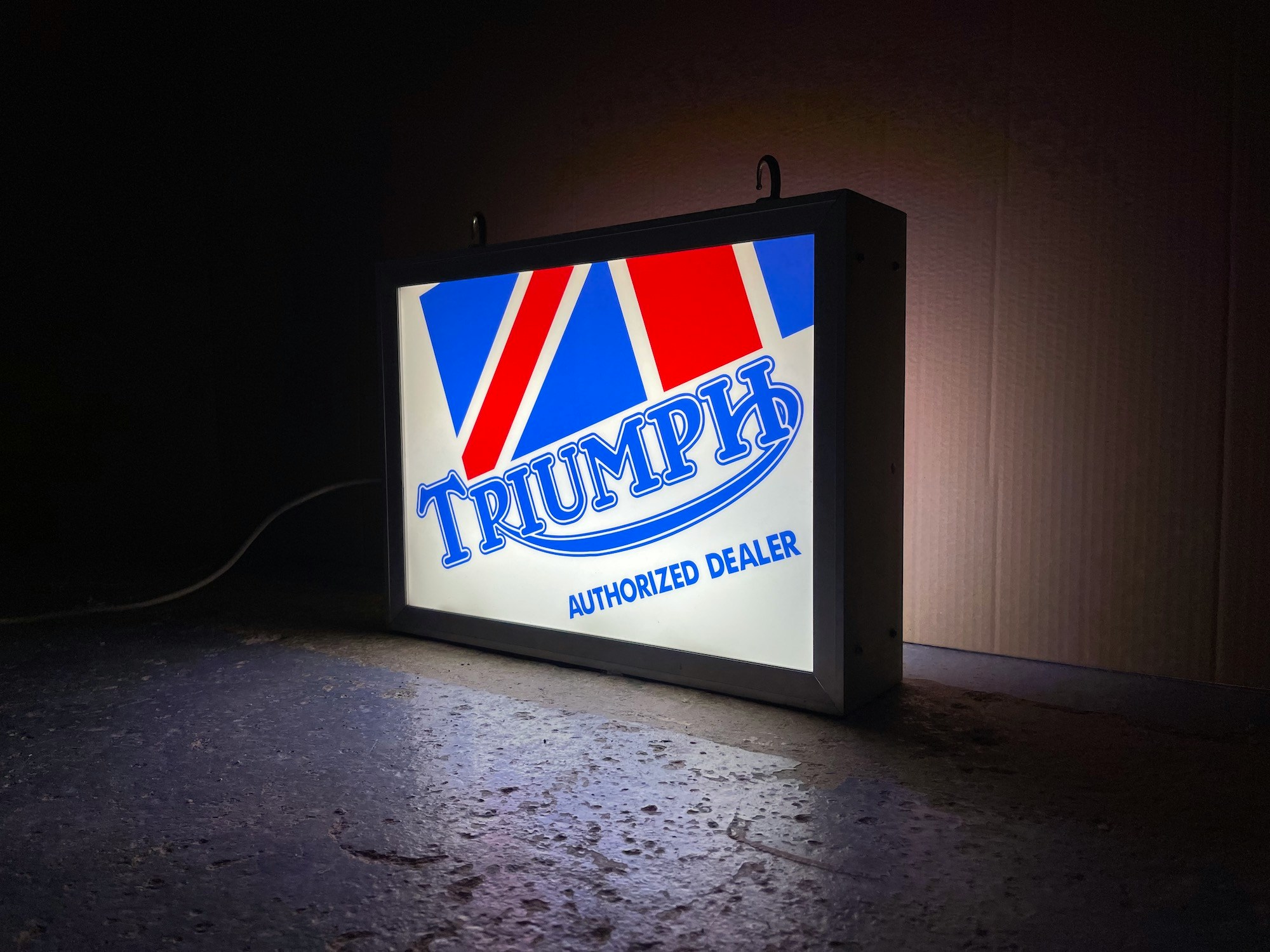 TRIUMPH DOUBLE SIDED ILLUMINATED DEALERSHIP SIGN