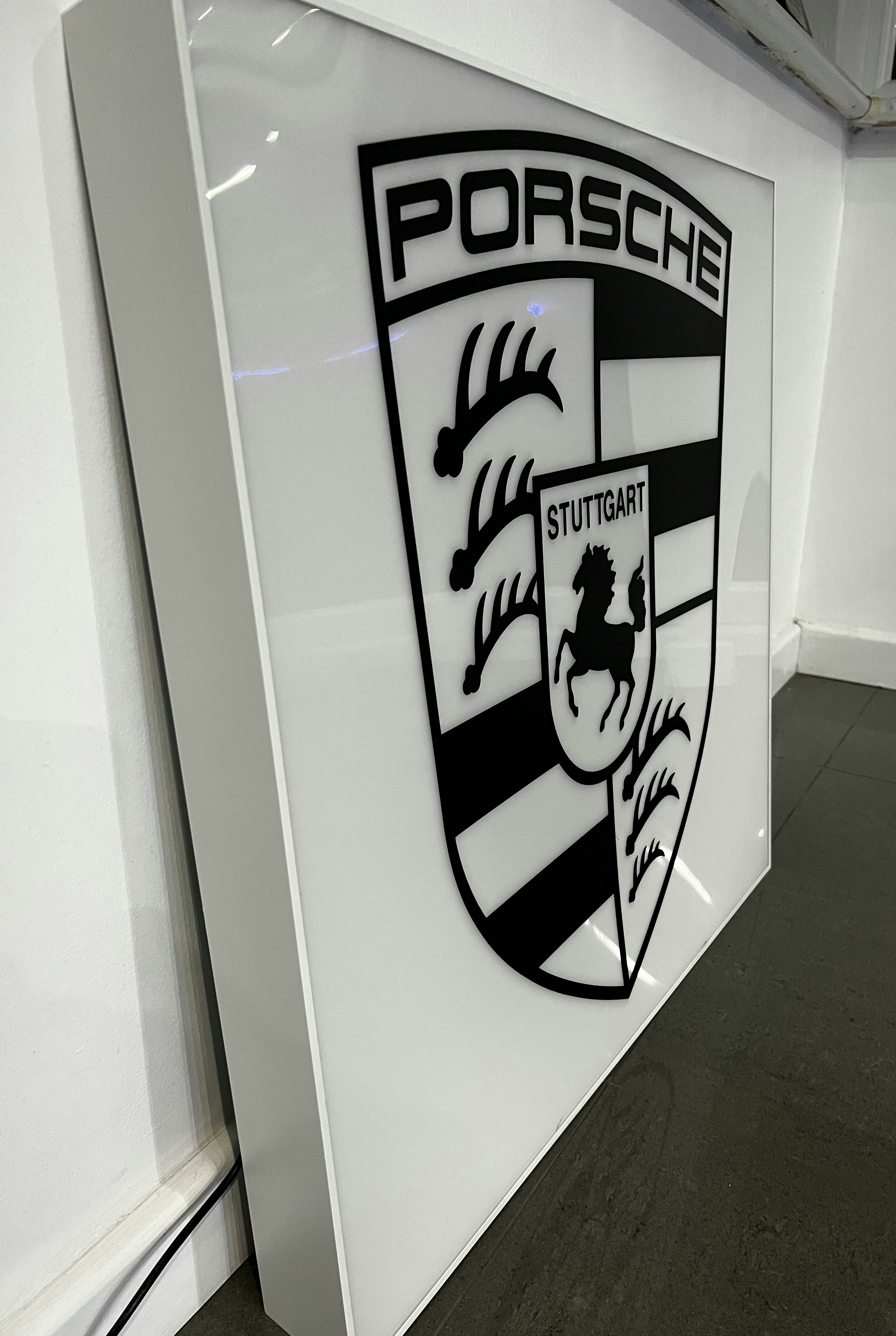 PORSCHE ILLUMINATED WALL SIGN