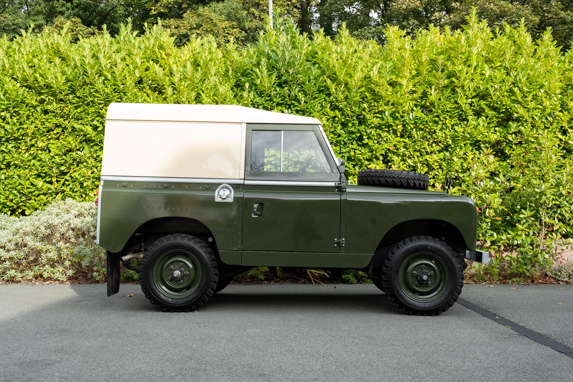 1968 LAND ROVER SERIES IIA 88" for sale by auction in Liverpool ...
