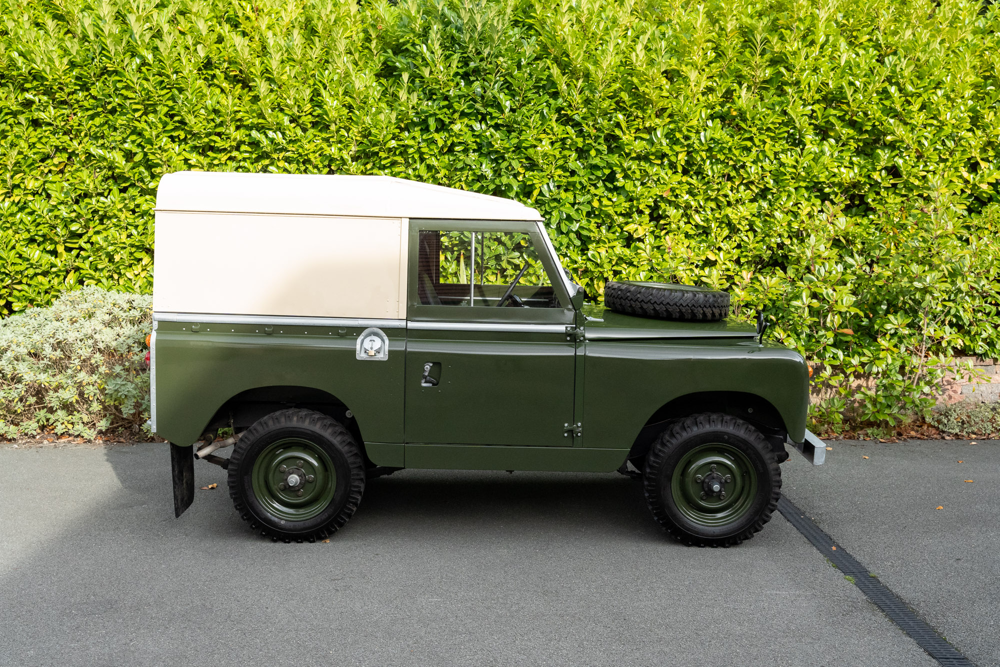 1968 LAND ROVER SERIES IIA 88" for sale by auction in Liverpool ...