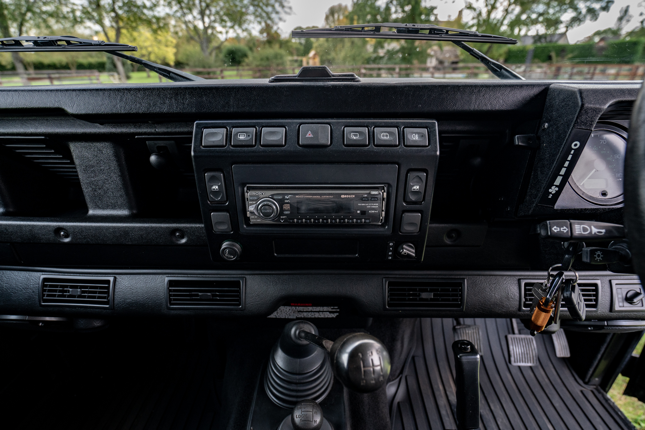 2004 LAND ROVER DEFENDER 90 TD5 - G4 CHALLENGE