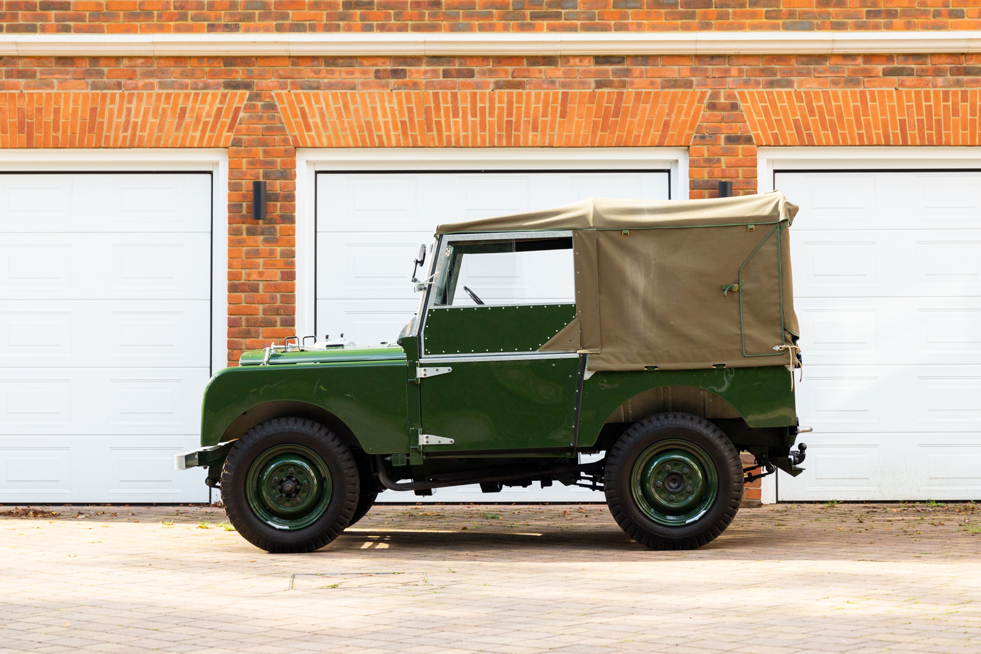 1950 LAND ROVER SERIES 1 REBORN – 1 OF 25