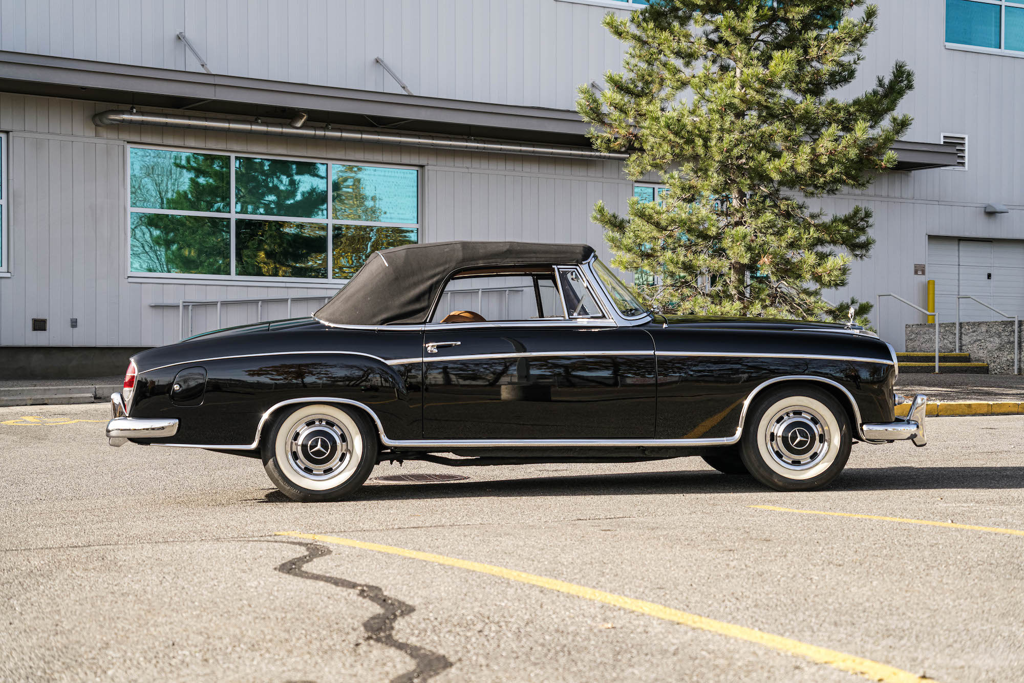1959 MERCEDES-BENZ (W128) 220 SE CABRIOLET