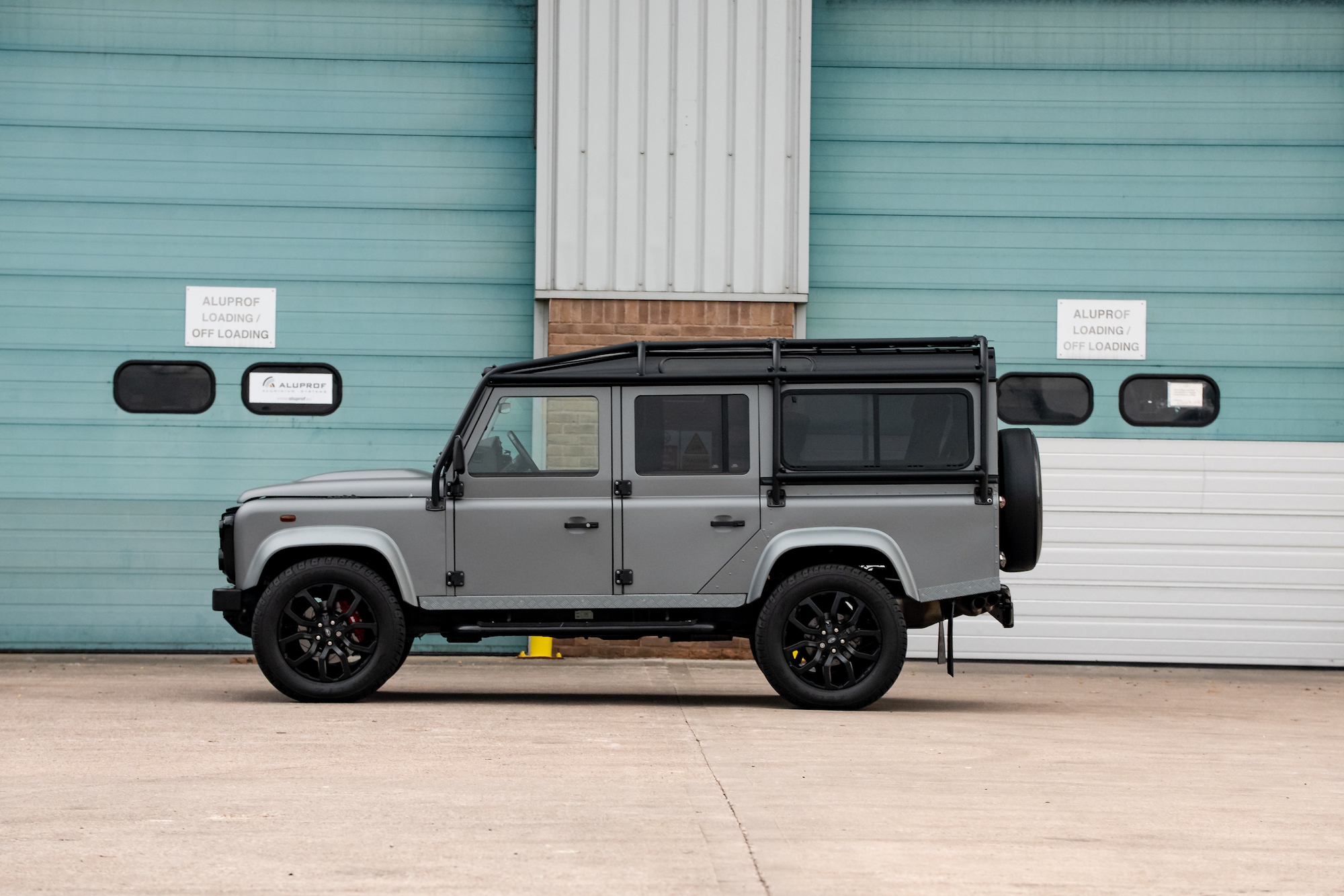 2012 LAND ROVER DEFENDER 110 XS 5.0 V8