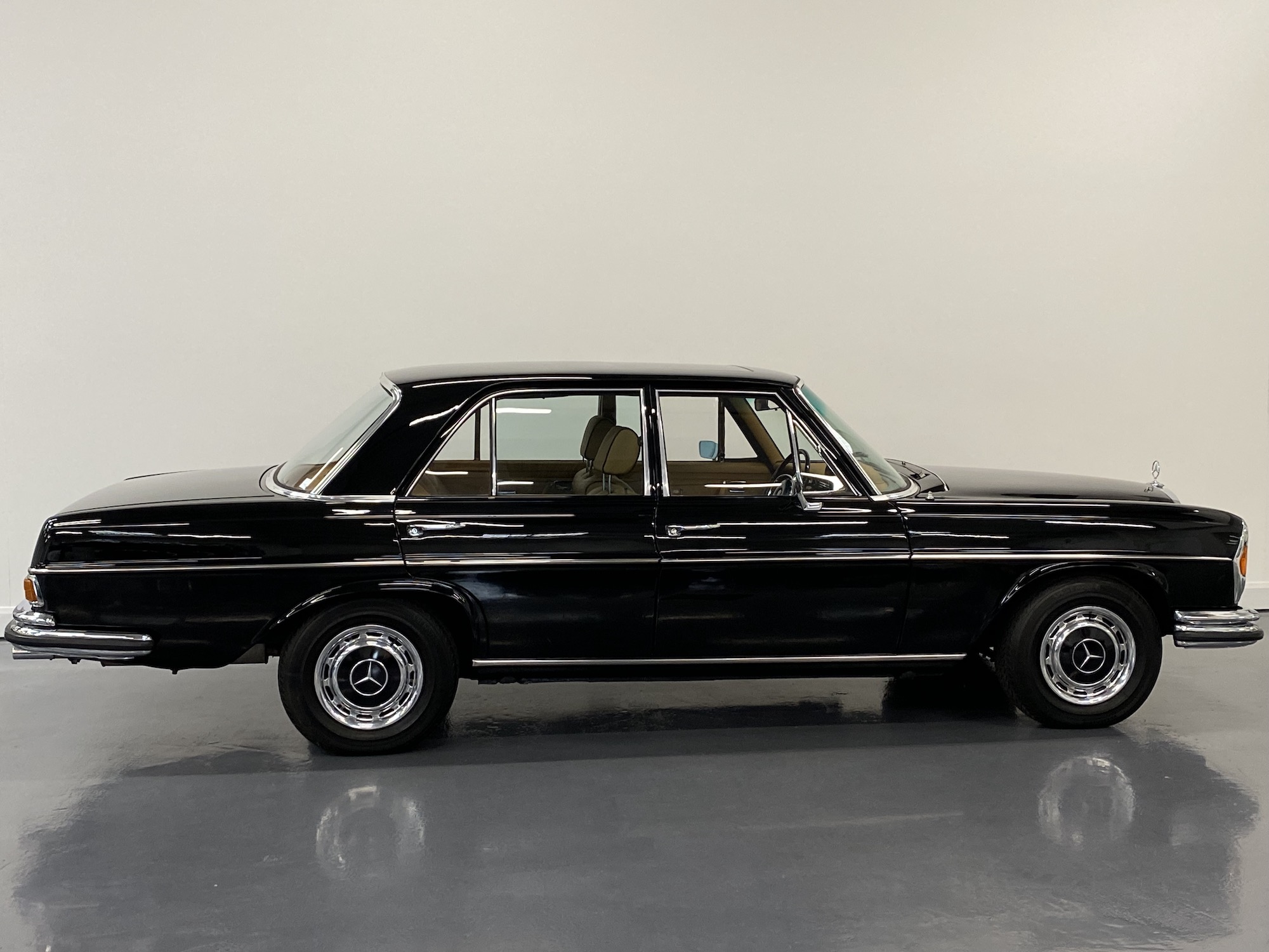 1972 MERCEDES-BENZ (W108) 280 SE 3.5