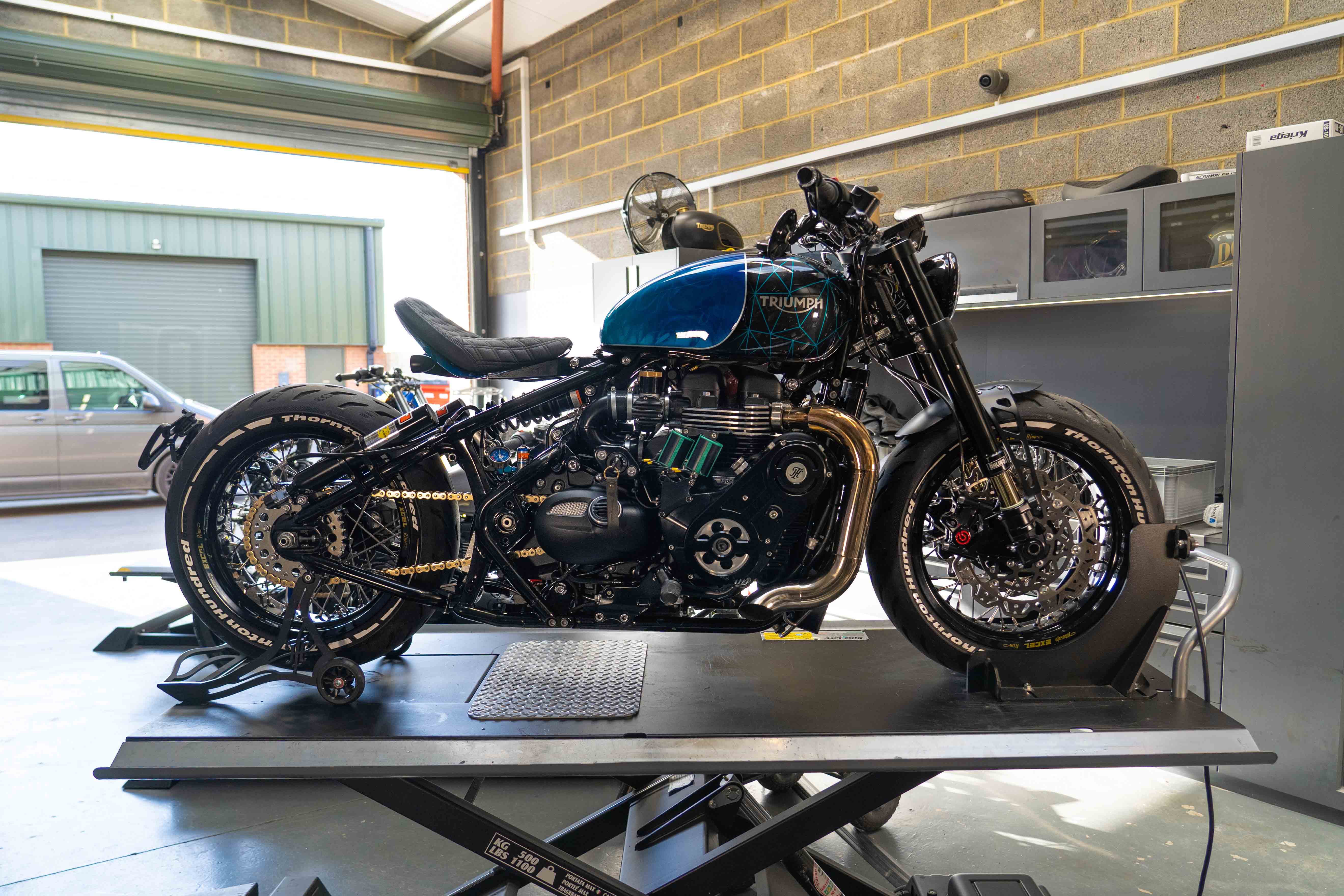 2019 TRIUMPH BONNEVILLE BOBBER - THORNTON HUNDRED CUSTOM