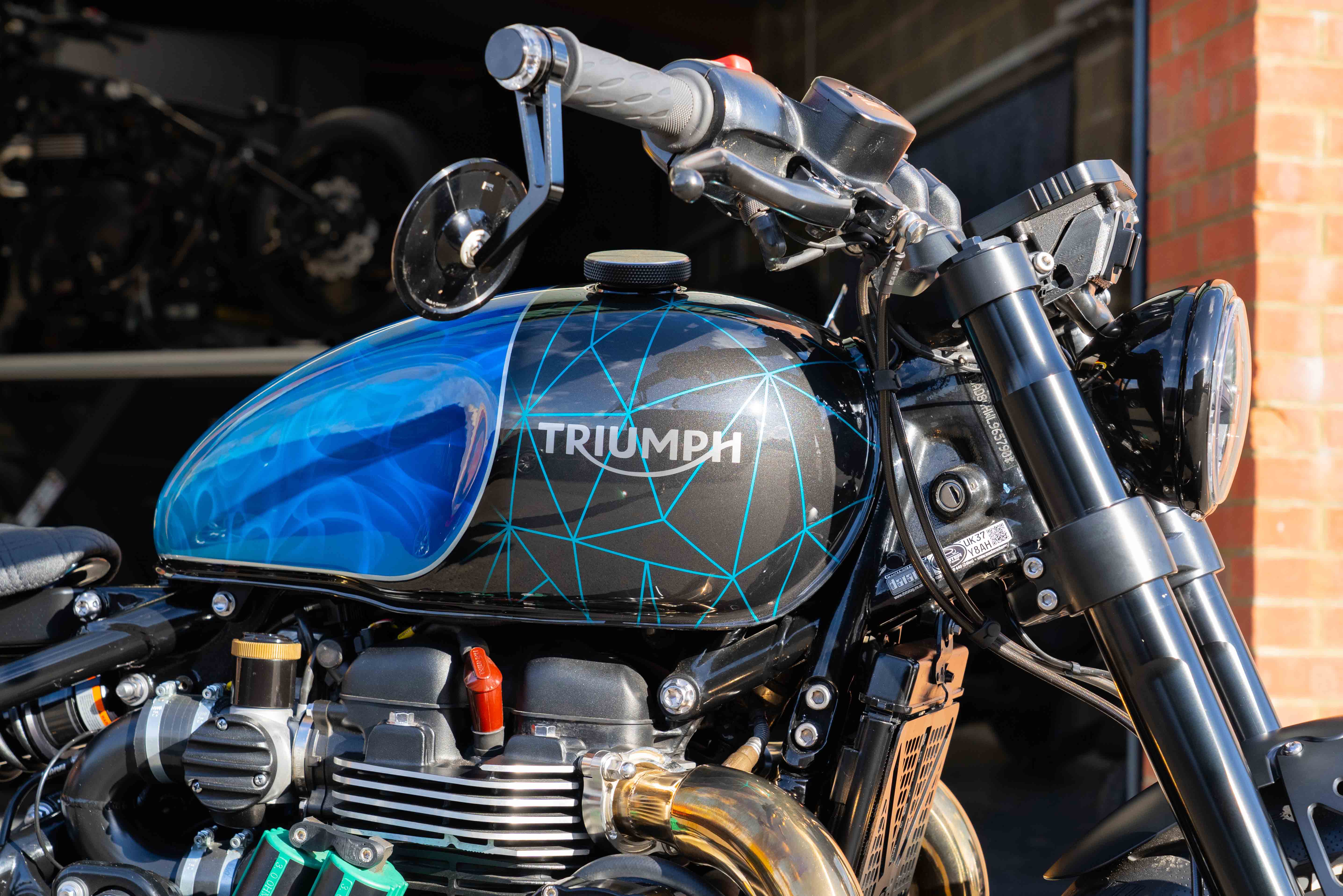2019 TRIUMPH BONNEVILLE BOBBER - THORNTON HUNDRED CUSTOM