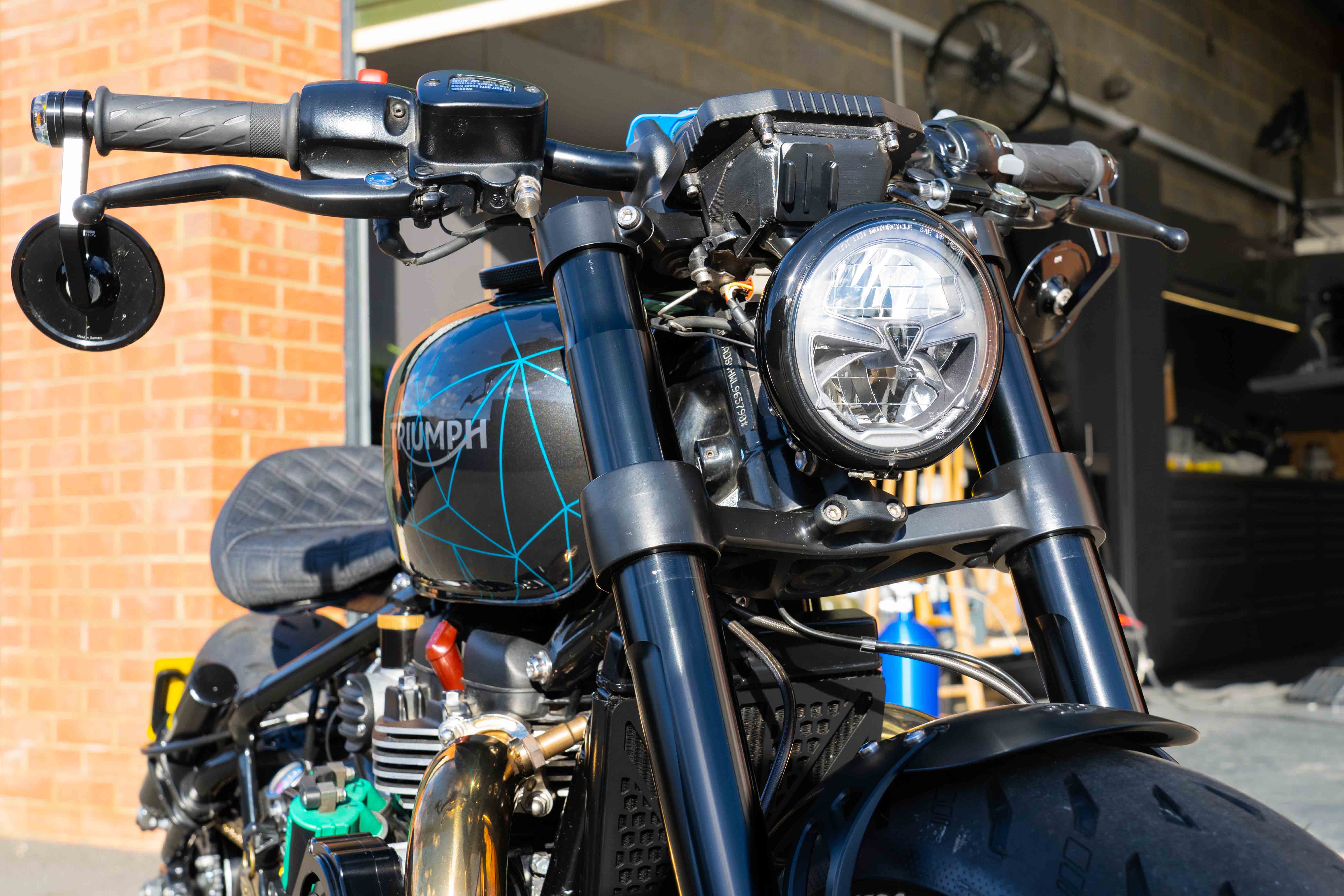 2019 TRIUMPH BONNEVILLE BOBBER - THORNTON HUNDRED CUSTOM