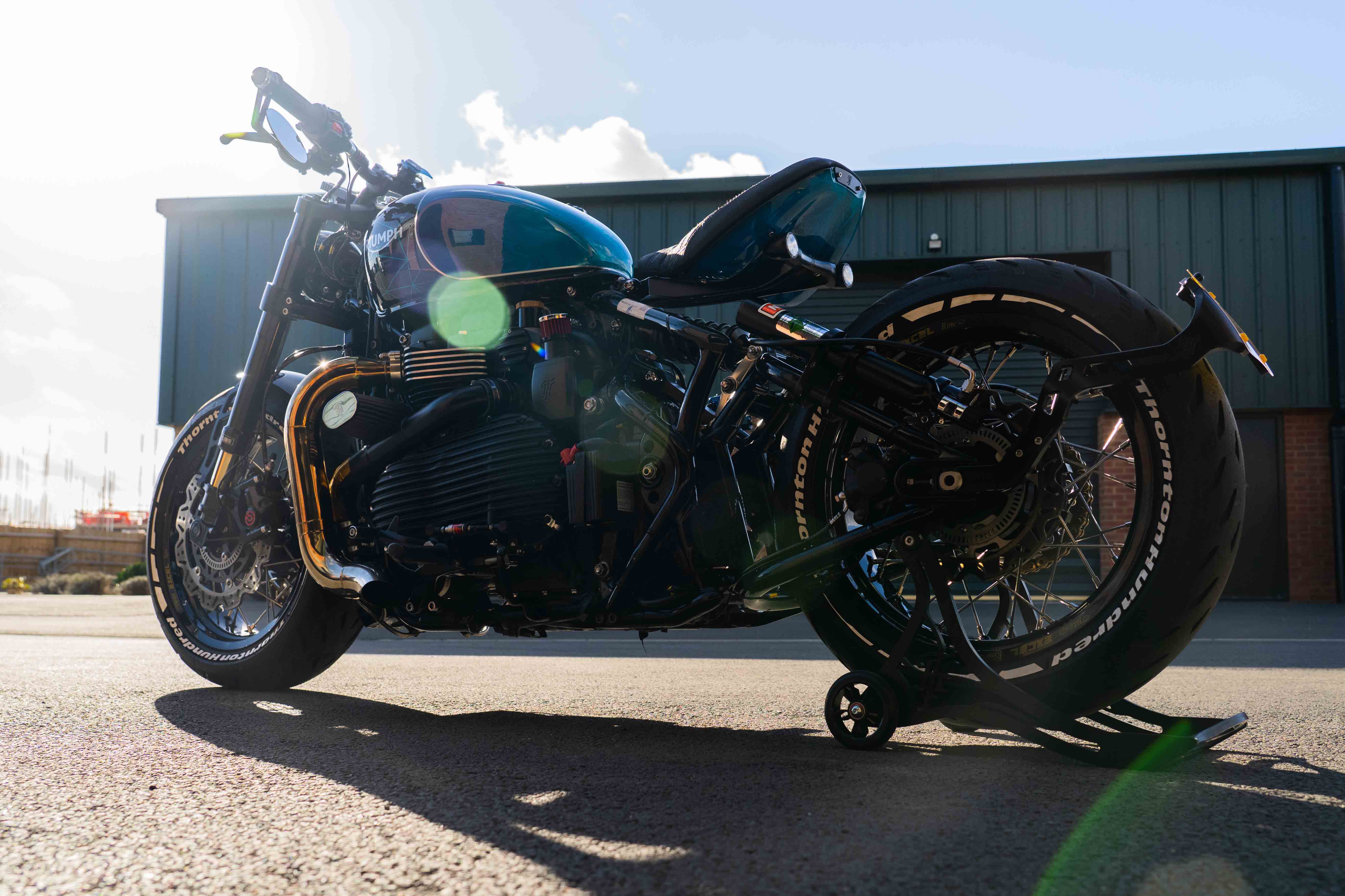 2019 TRIUMPH BONNEVILLE BOBBER - THORNTON HUNDRED CUSTOM