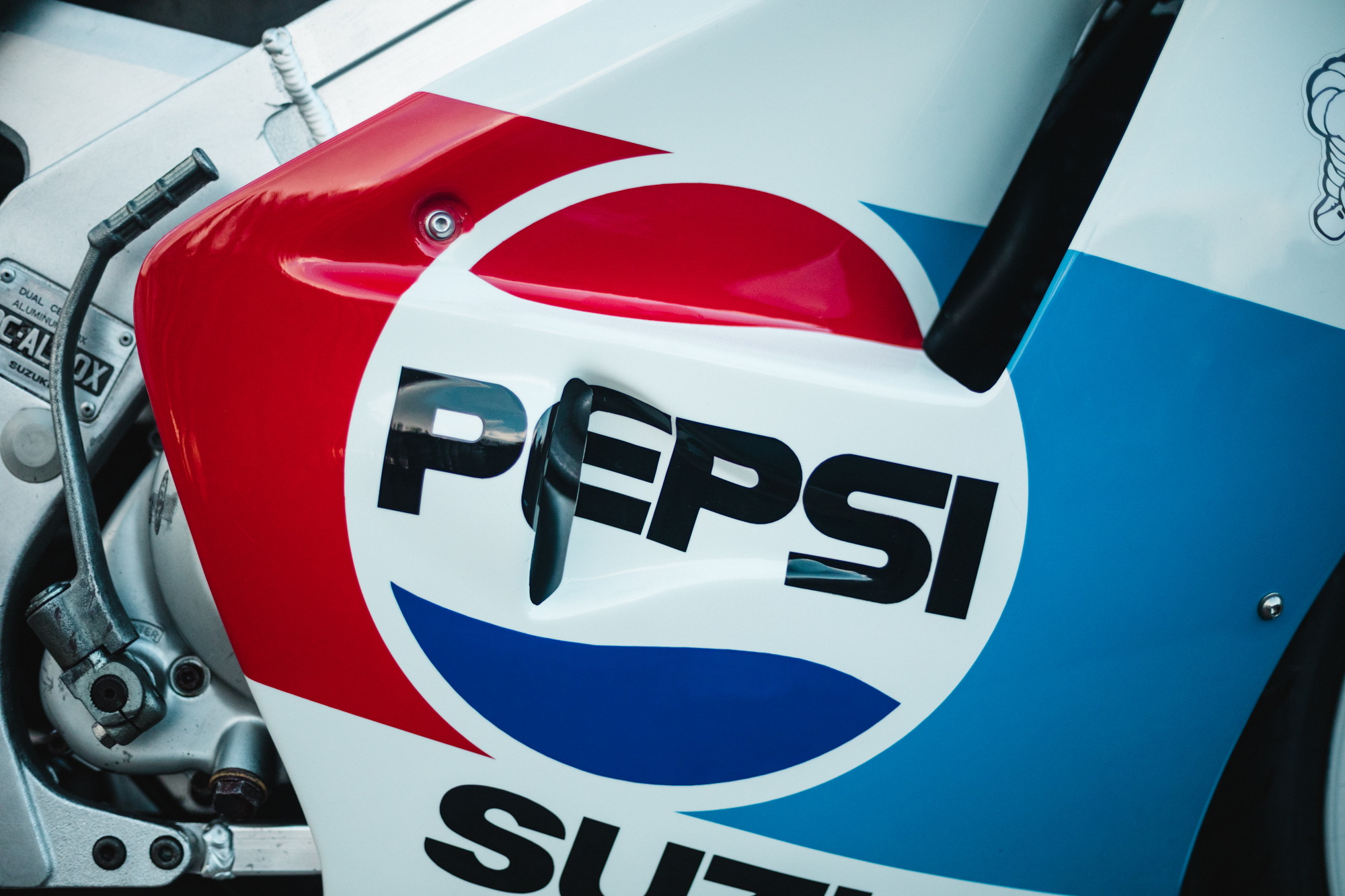 1989 SUZUKI RGV250 'PEPSI'