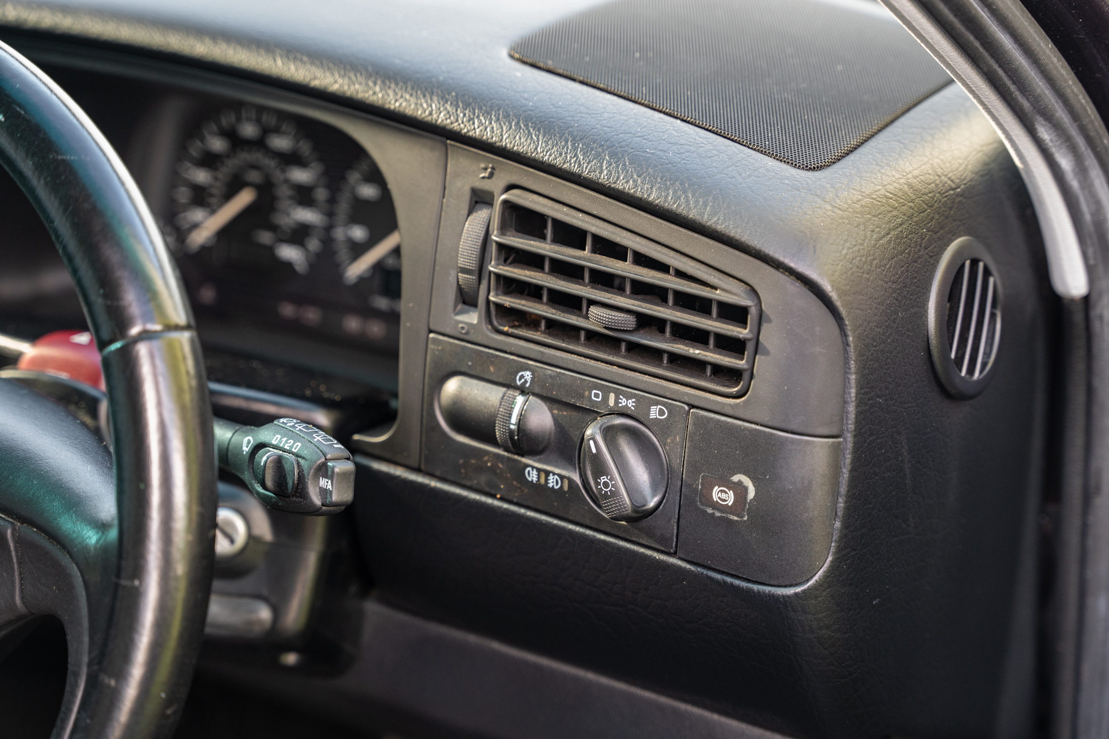 1993 VOLKSWAGEN GOLF (MK3) VR6 - 38,405 MILES