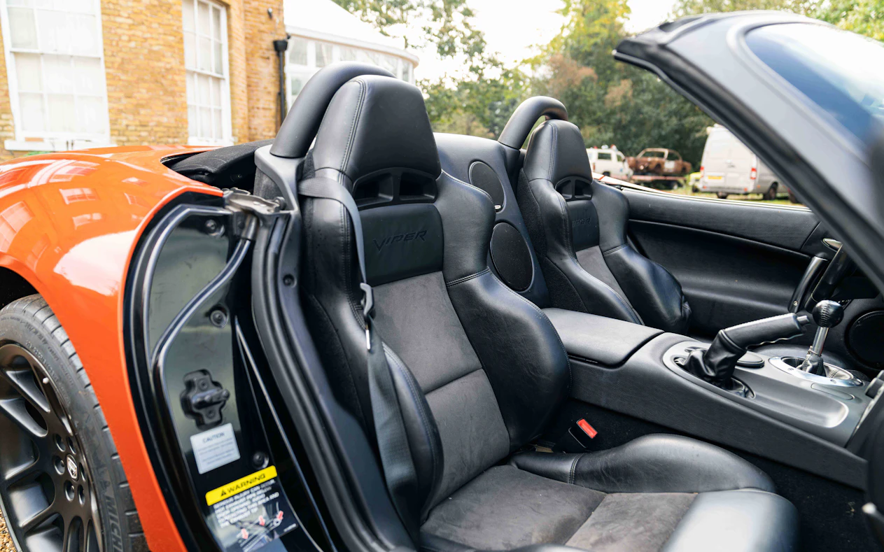 Dodge Viper Venom Interior