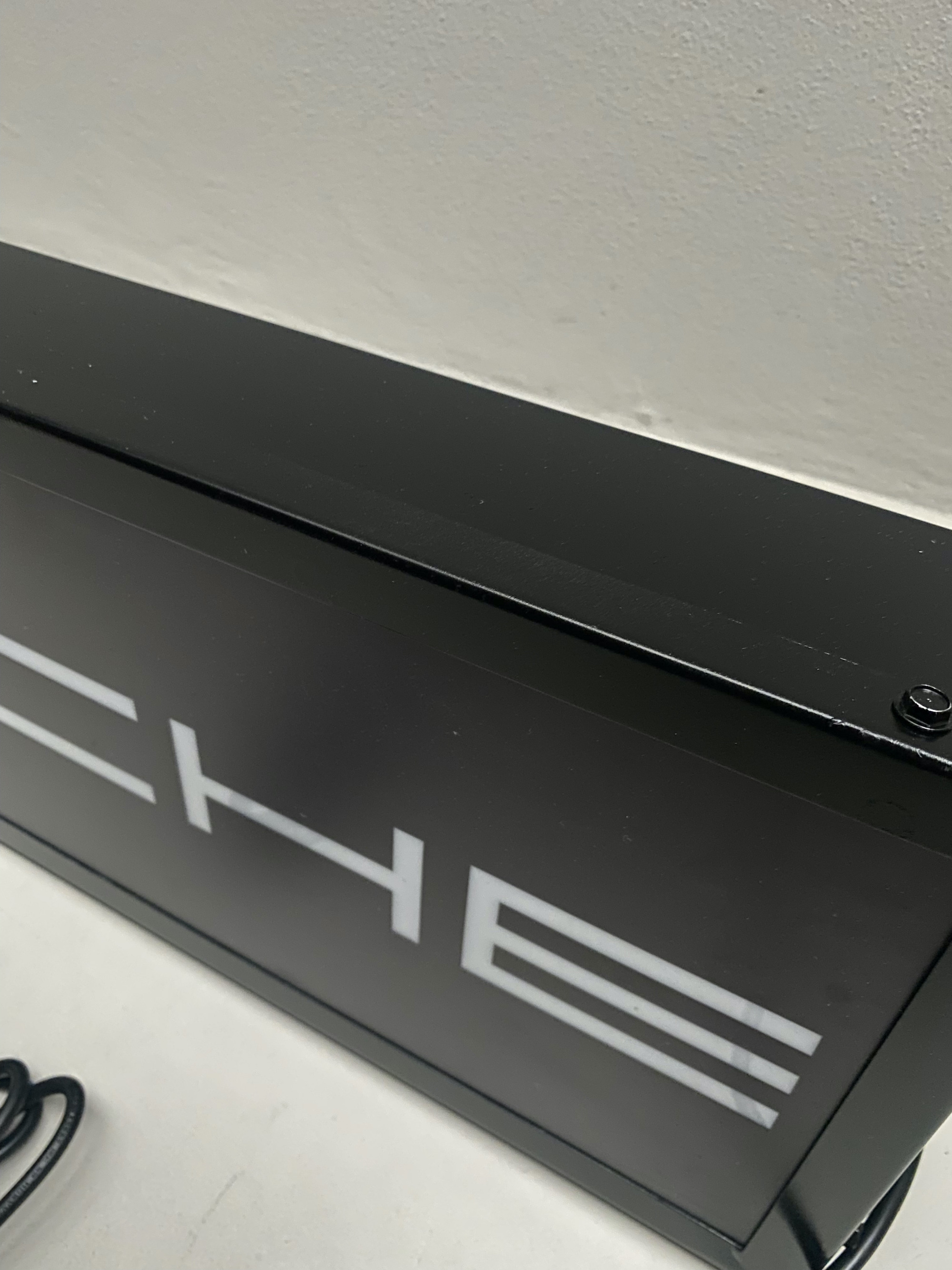 PORSCHE SCRIPT ILLUMINATED SIGN