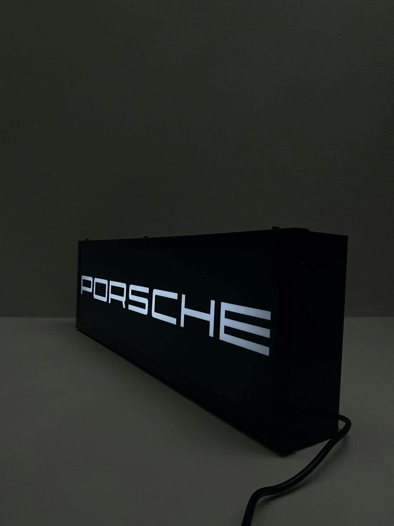 PORSCHE SCRIPT ILLUMINATED SIGN