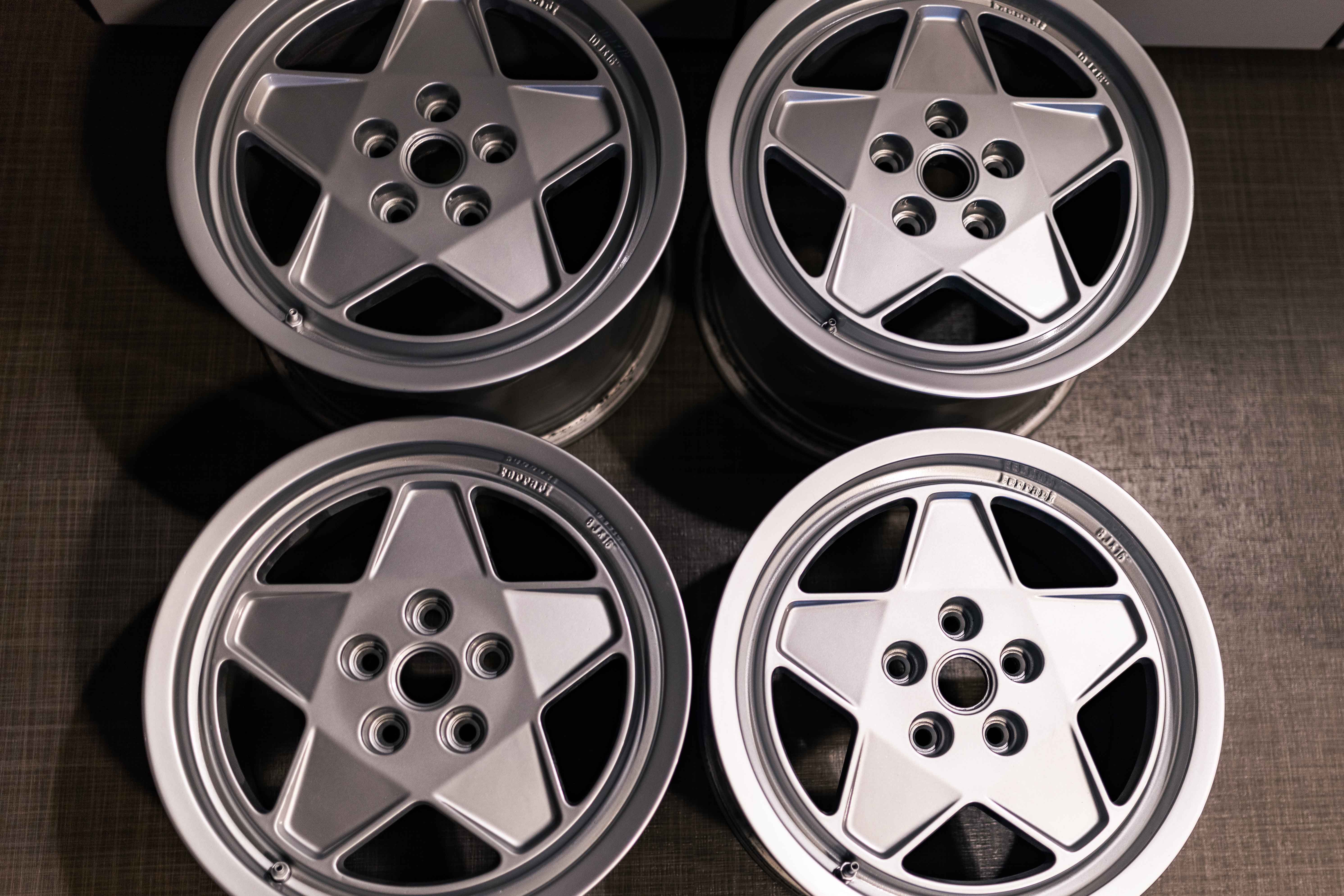 SET OF FERRARI TESTAROSSA WHEELS