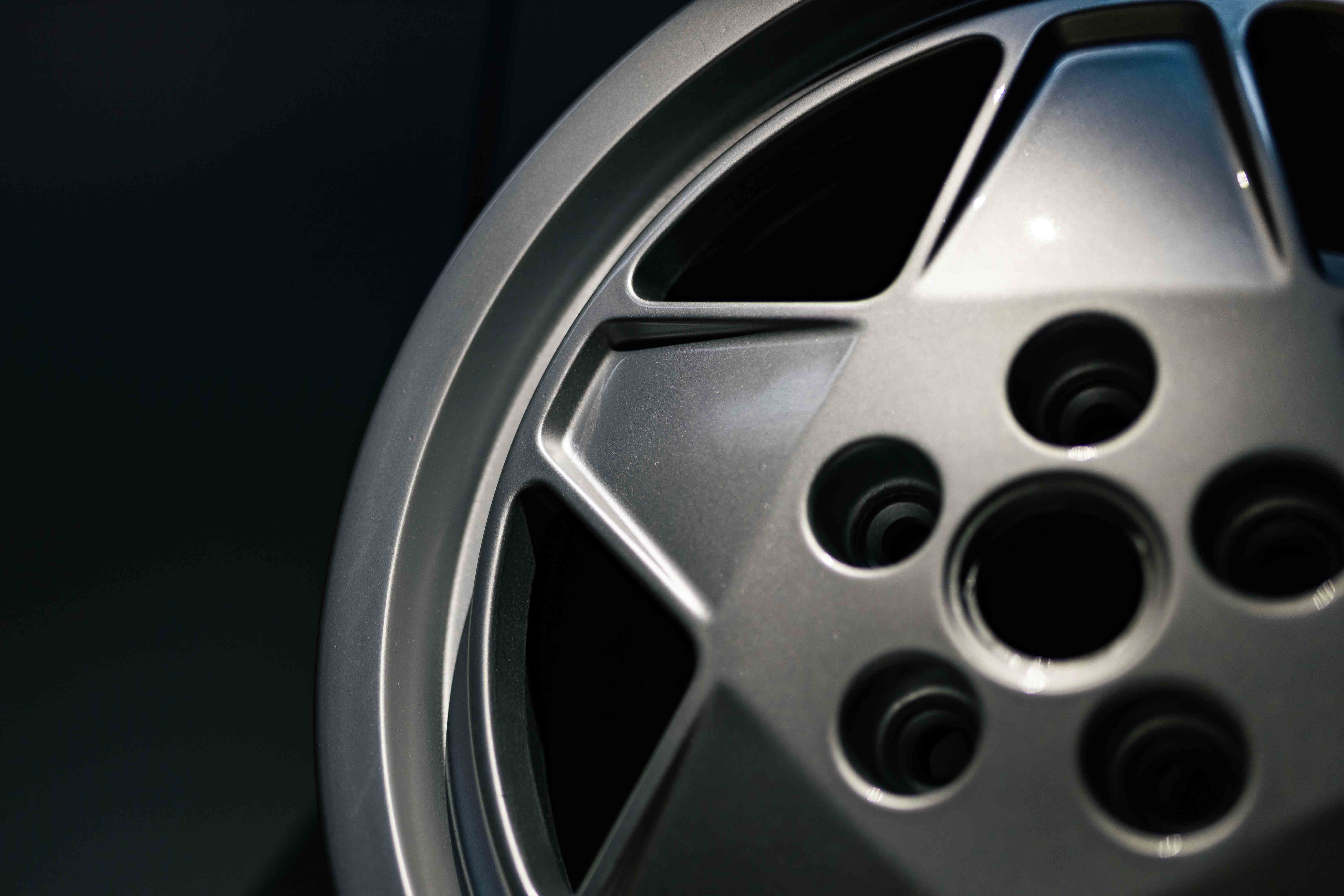 SET OF FERRARI TESTAROSSA WHEELS