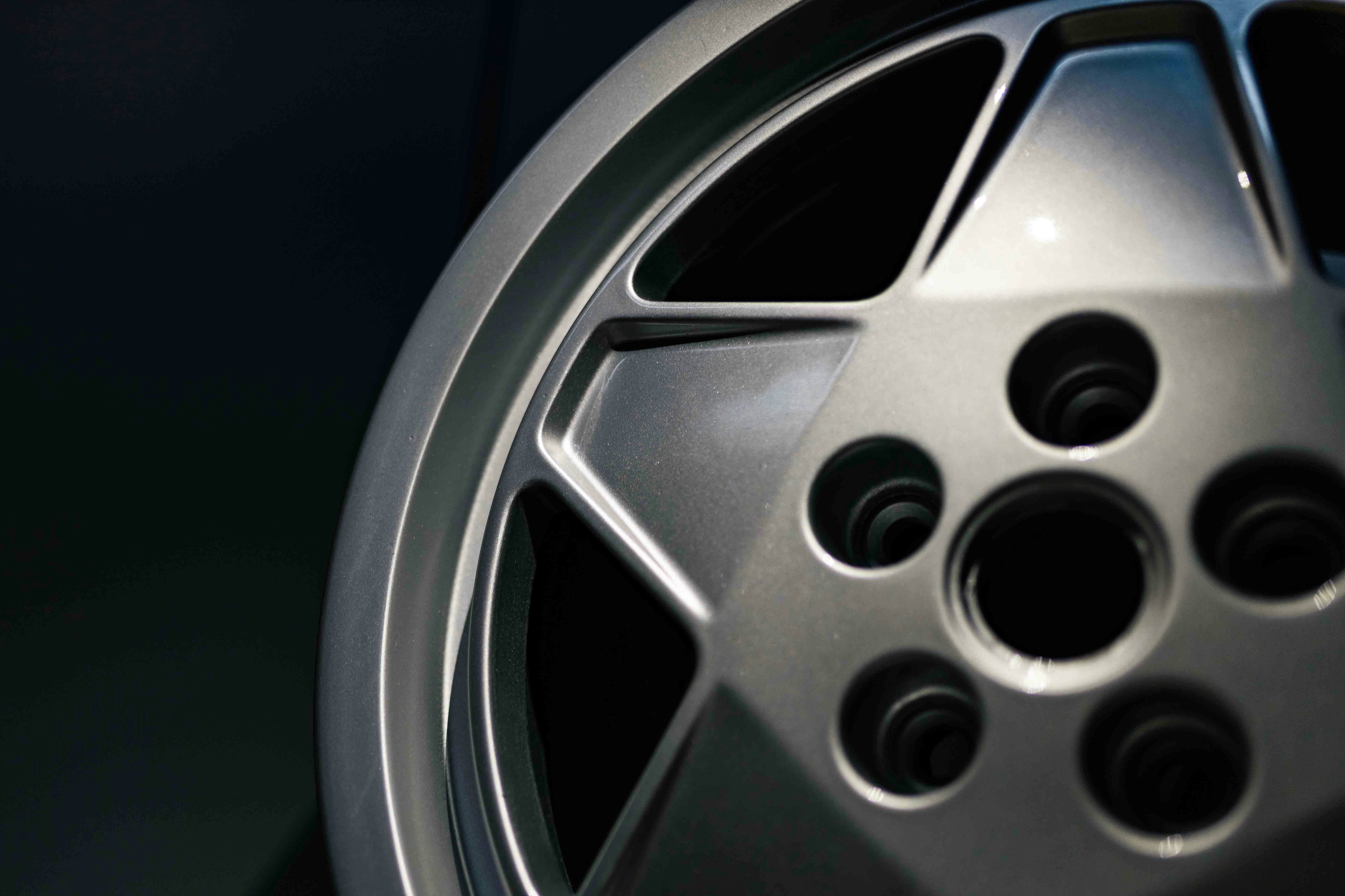 SET OF FERRARI TESTAROSSA WHEELS