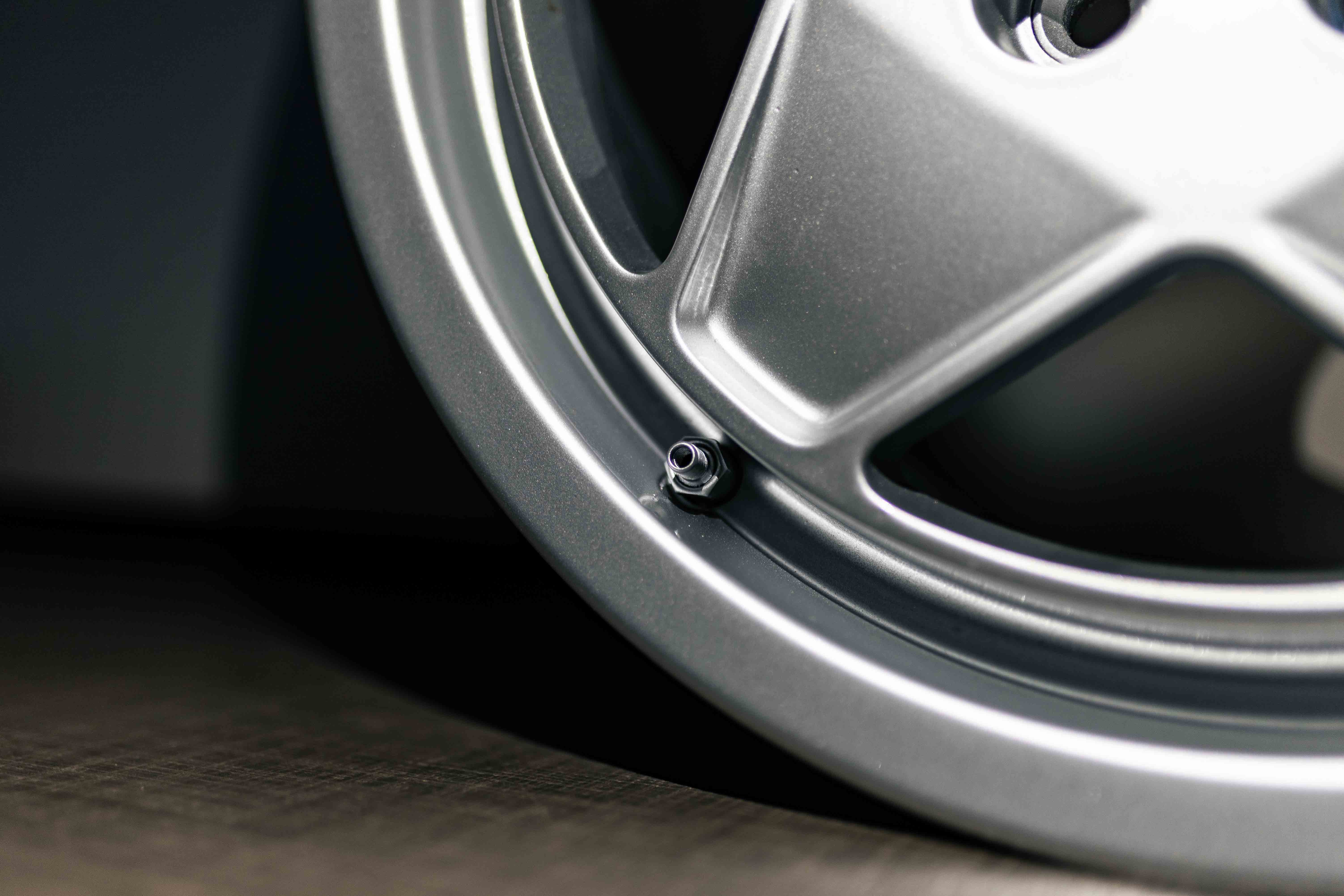 SET OF FERRARI TESTAROSSA WHEELS