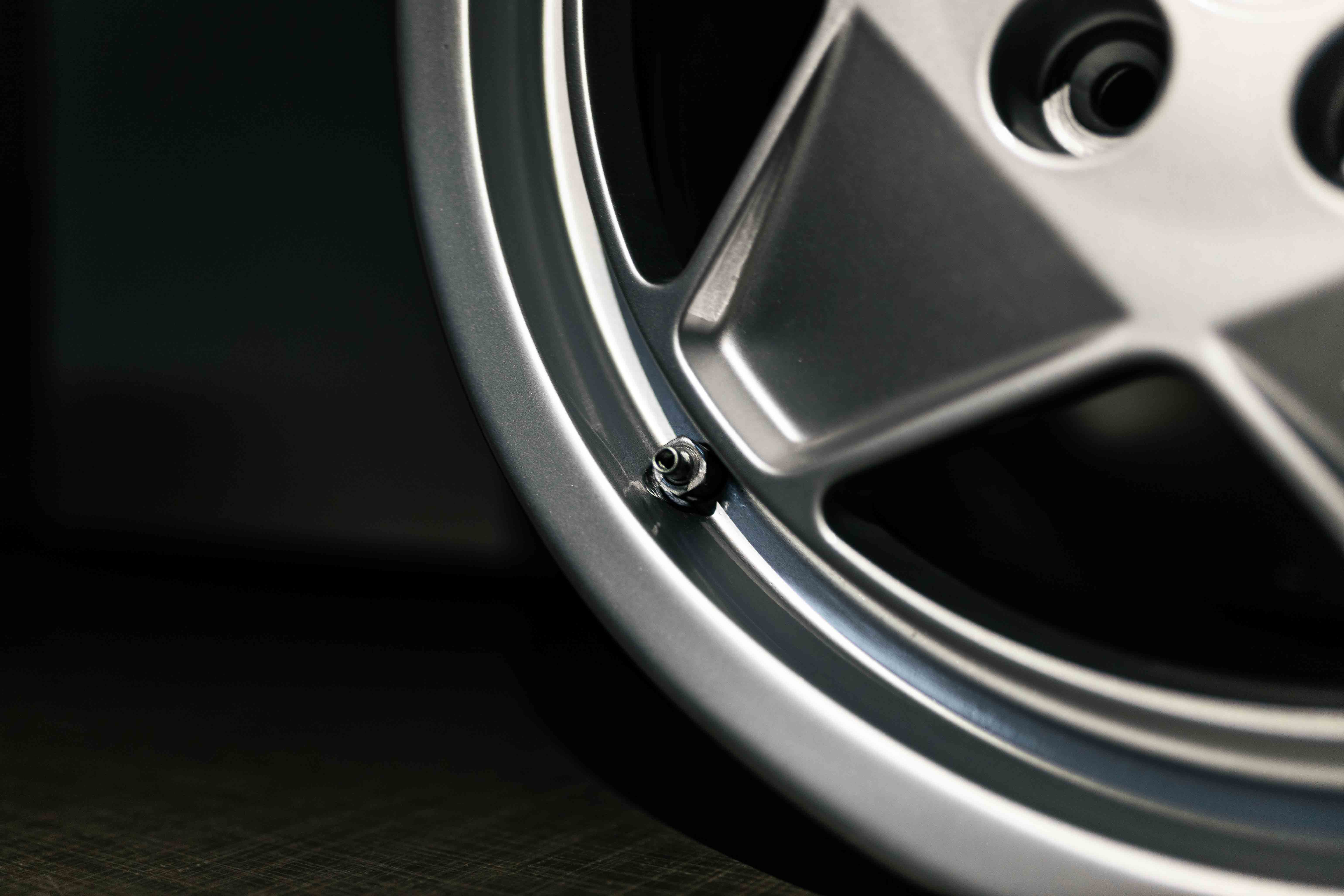 SET OF FERRARI TESTAROSSA WHEELS