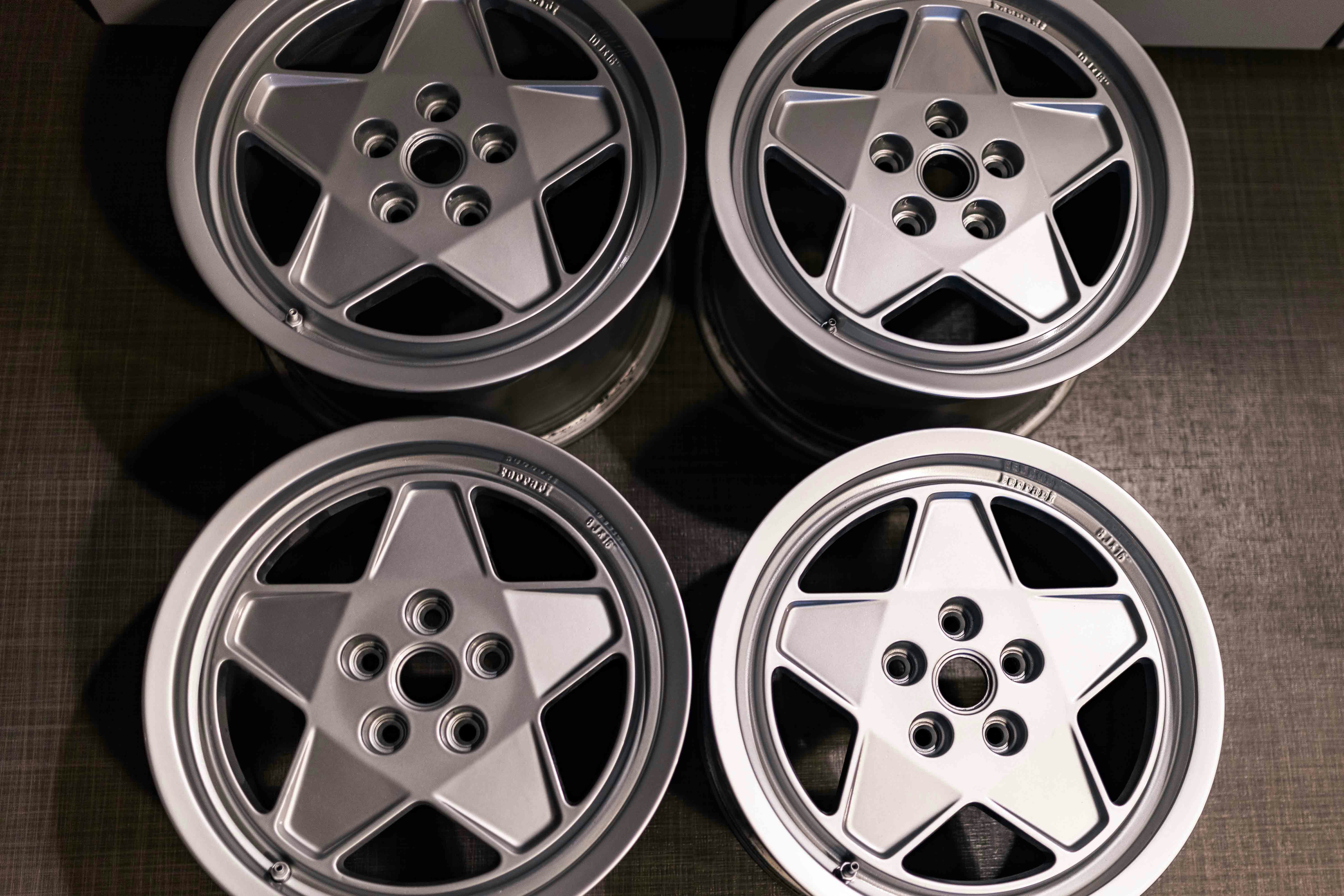 SET OF FERRARI TESTAROSSA WHEELS